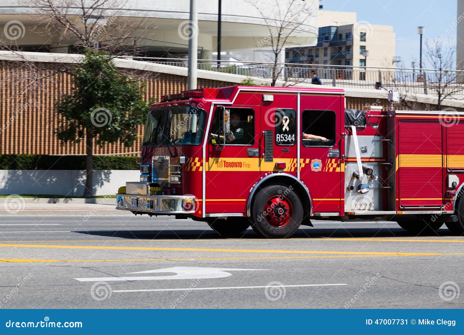 Toronto Fire Truck editorial photo. Image of vehicle - 47007731