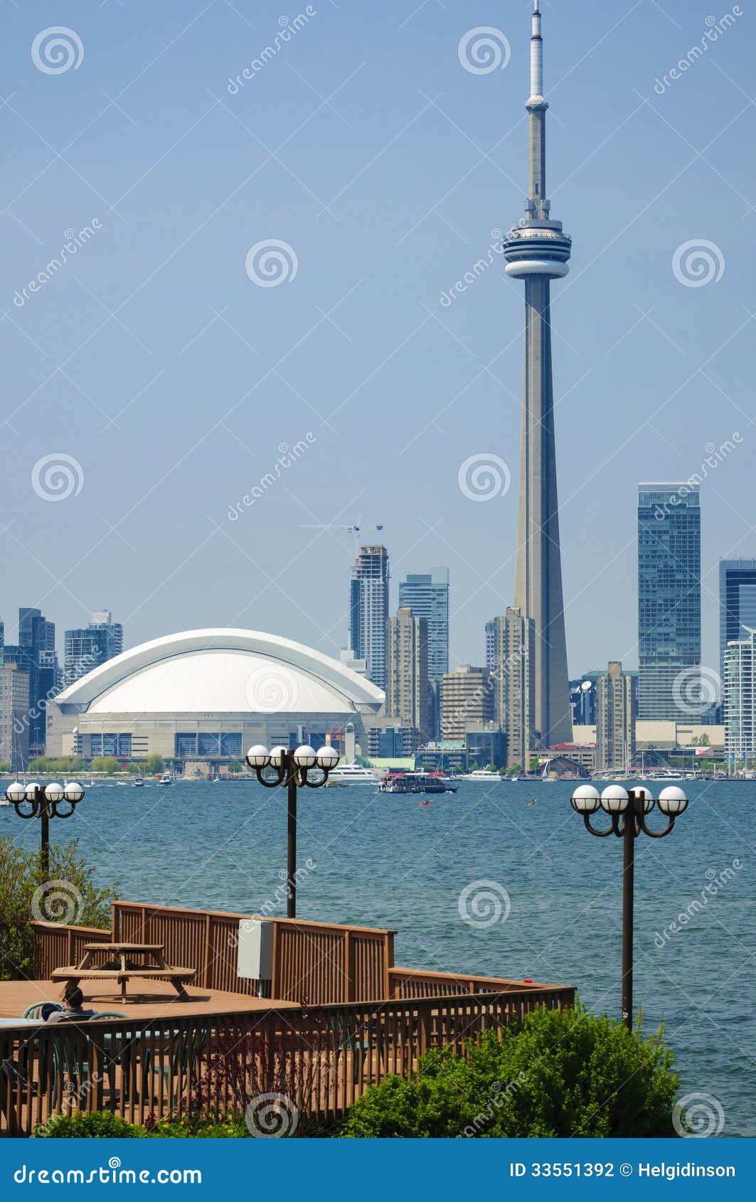 Toronto Harbor with CN Tower Editorial Photography - Image of city ...