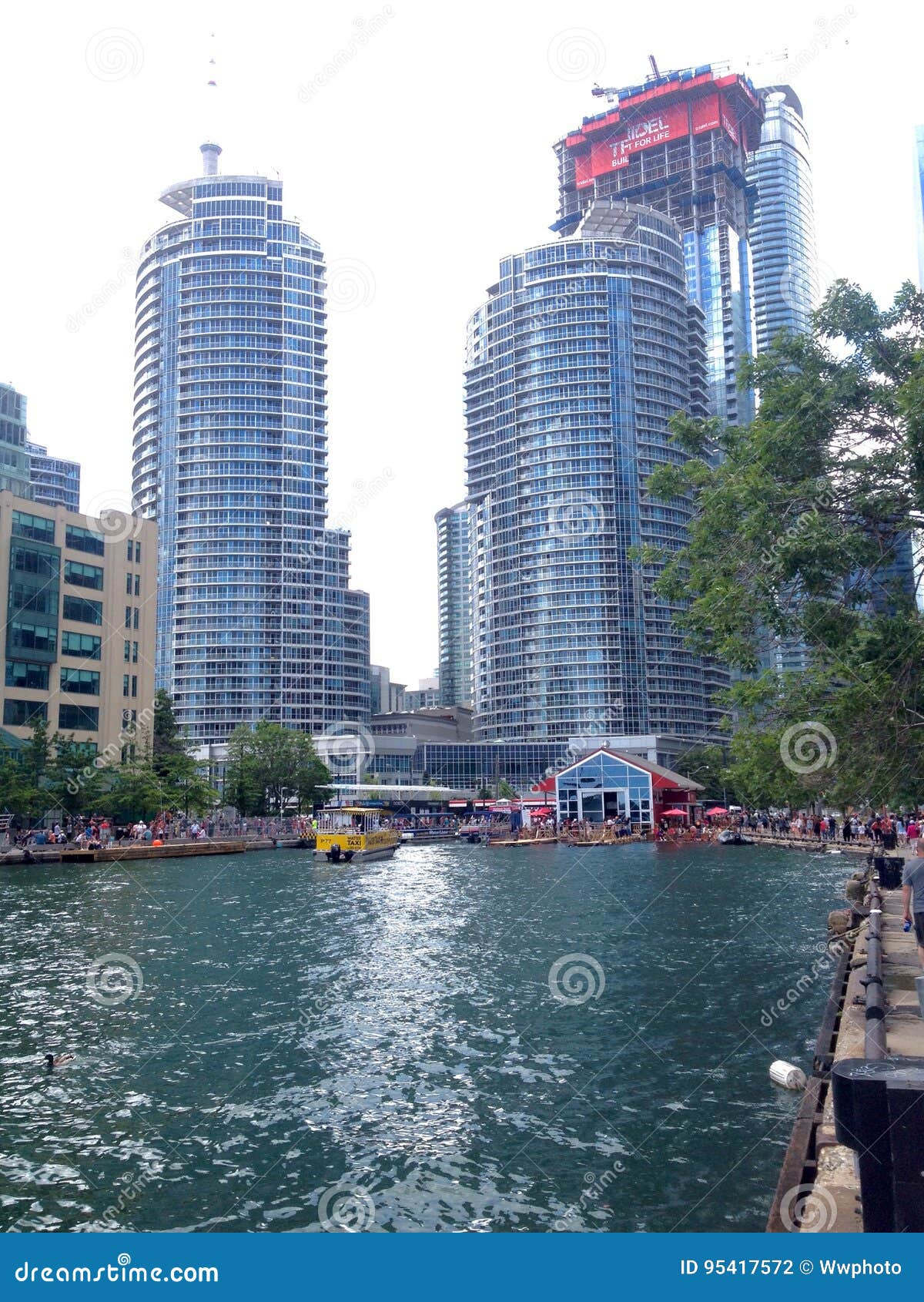 Toronto lake view editorial photography. Image of street - 95417572