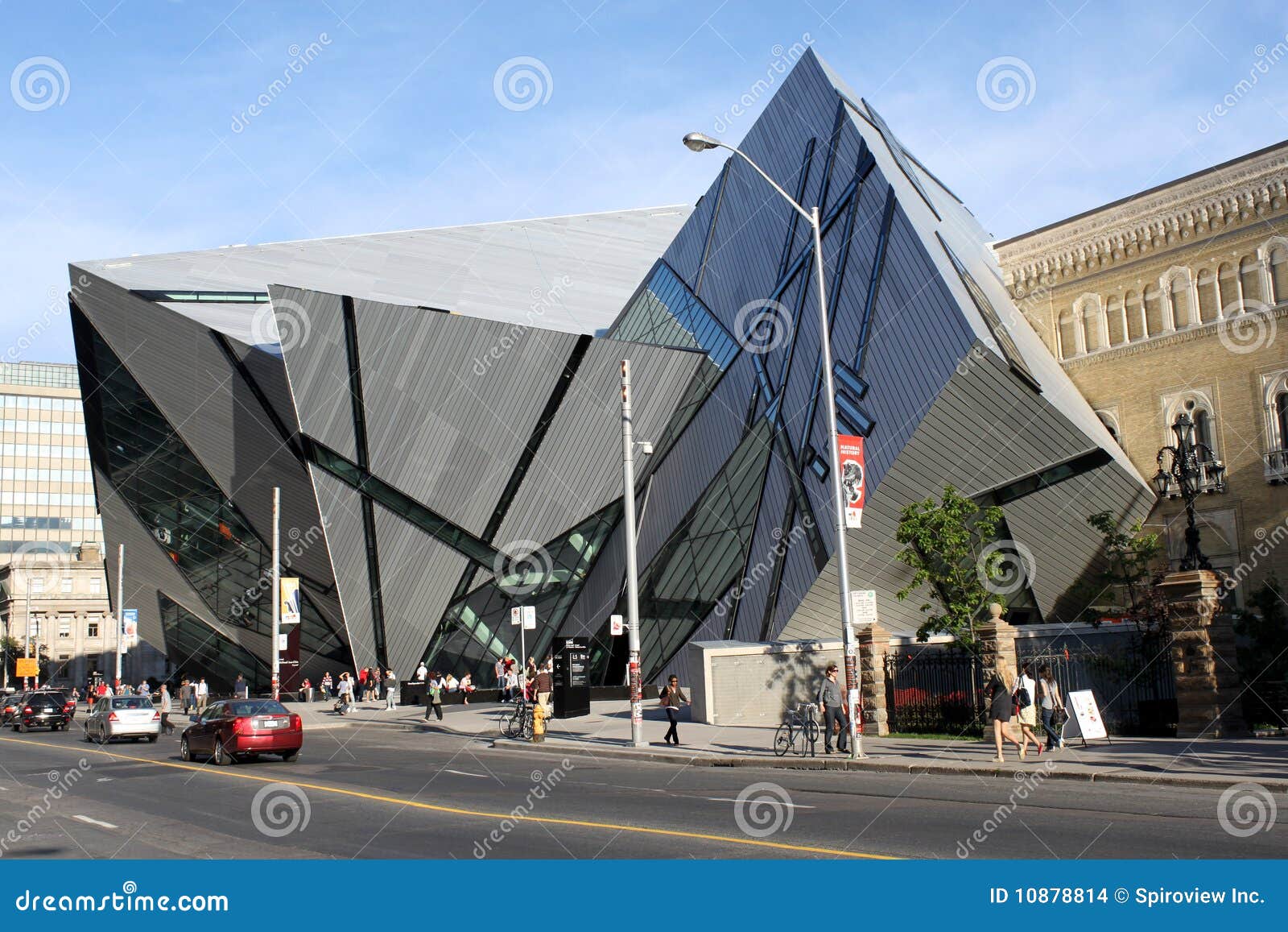 Toronto Museum editorial stock image. Image of controversial - 10878814