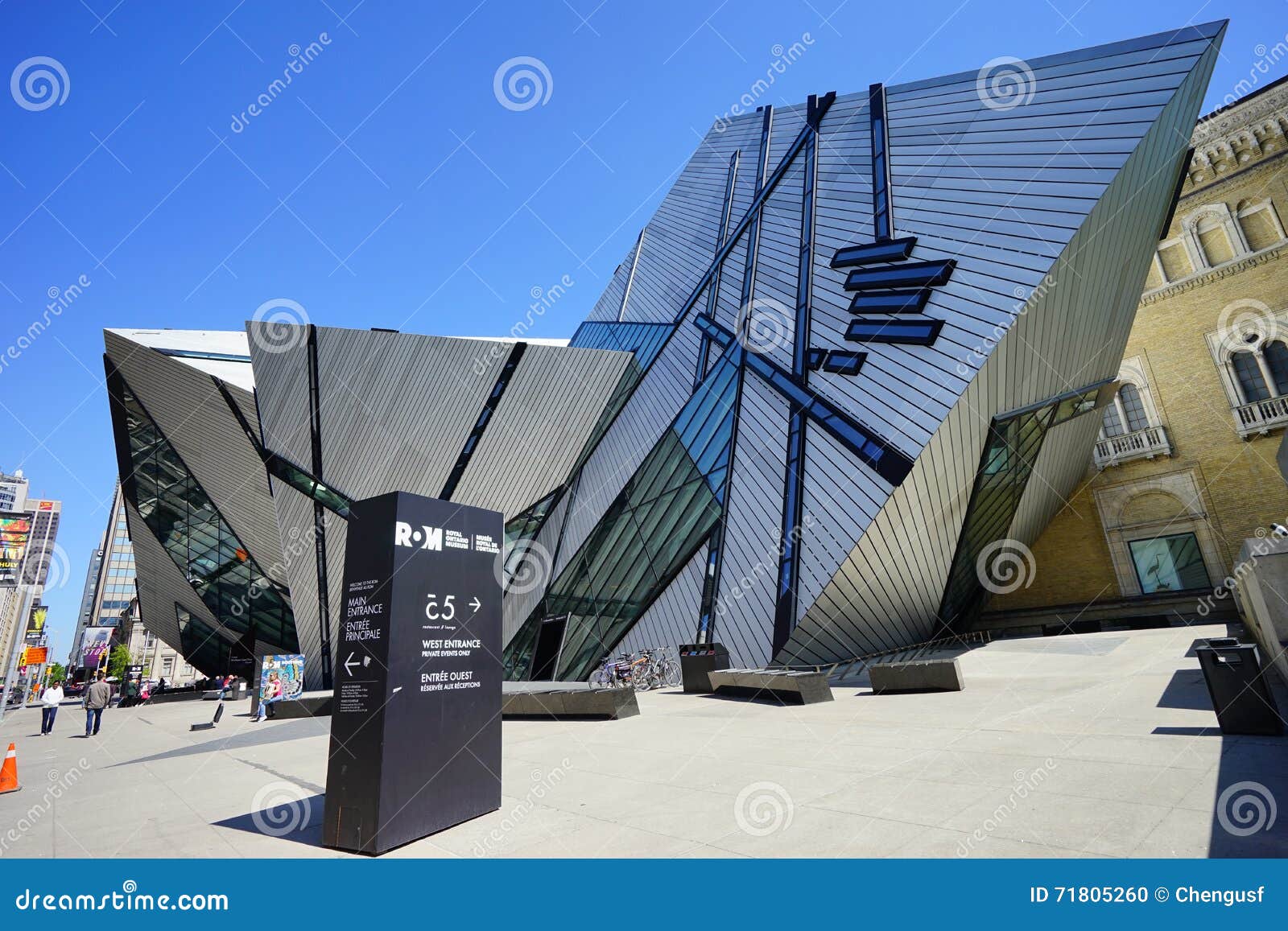 Toronto museum editorial image. Image of architectural - 71805260
