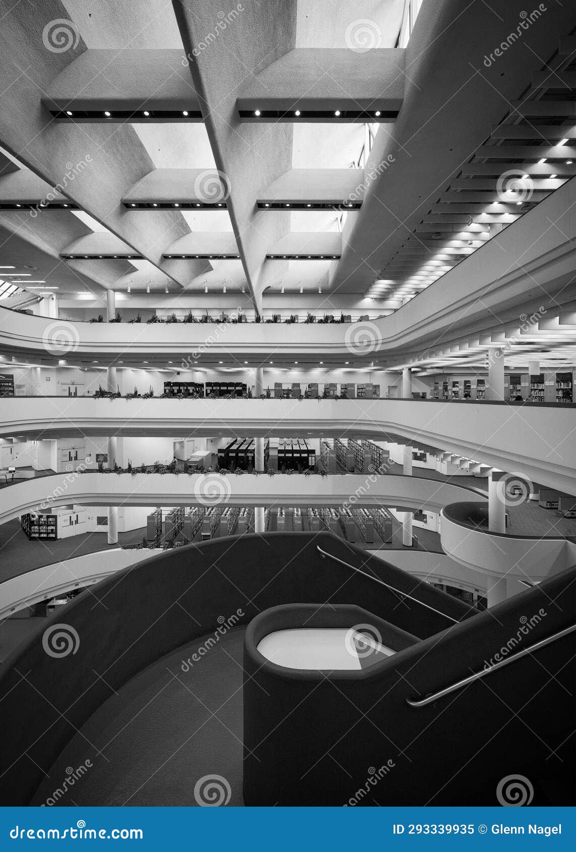 Toronto Reference Library Interior Editorial Image - Image of railing ...