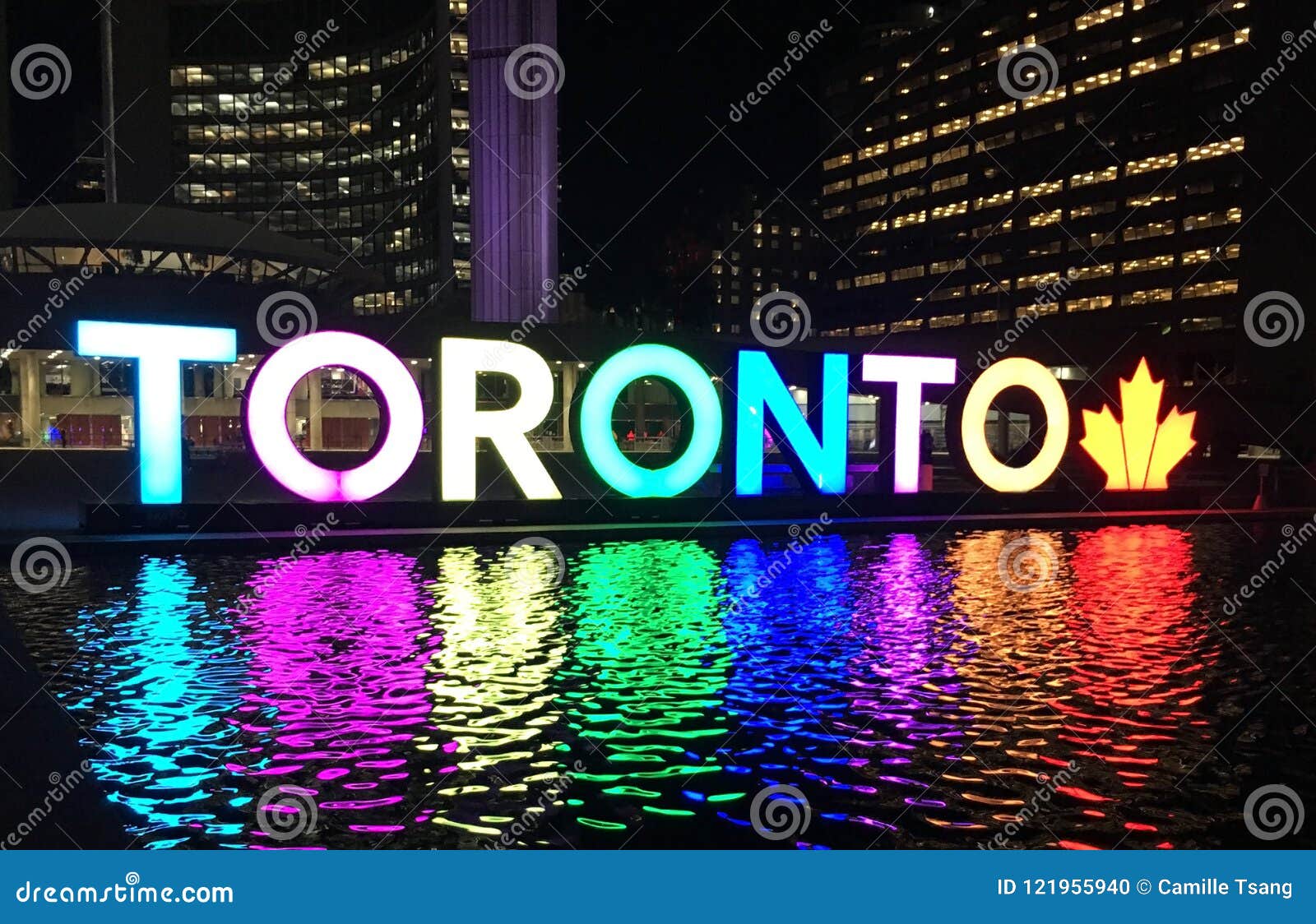 TORONTO Sign at Nathan Phillips Square Stock Photo - Image of canada ...