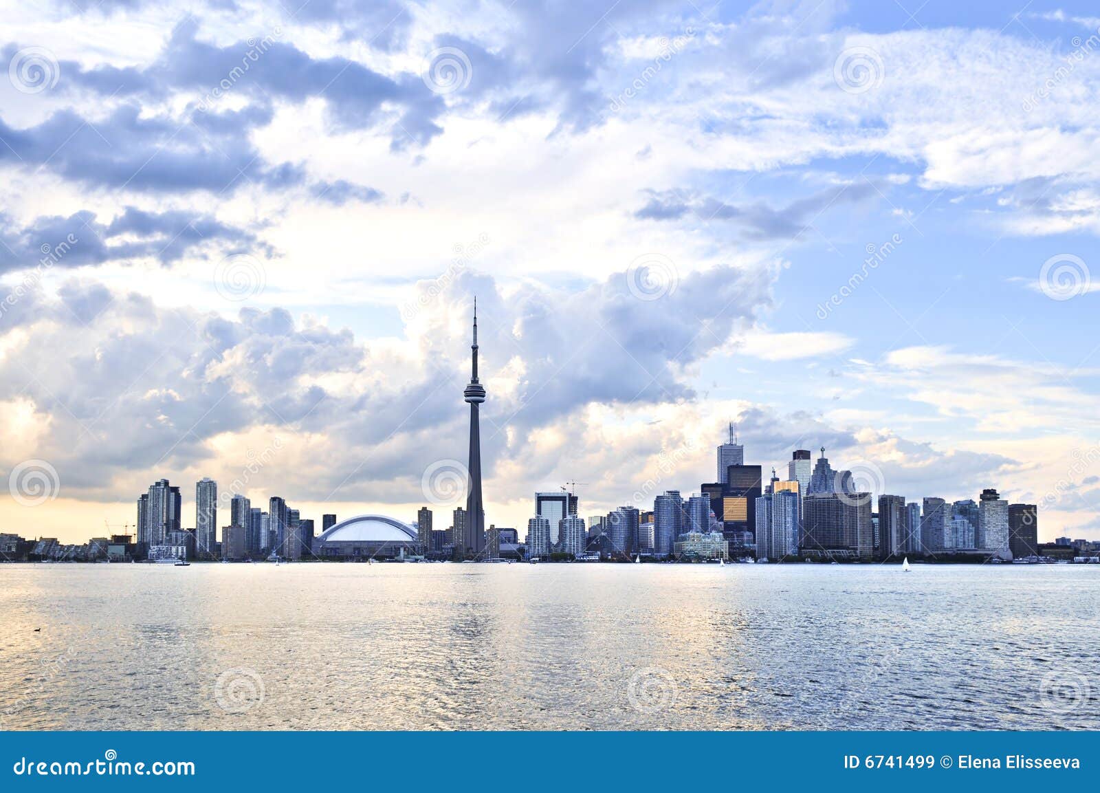 Toronto skyline stock image. Image of harbour, skyline - 6741499