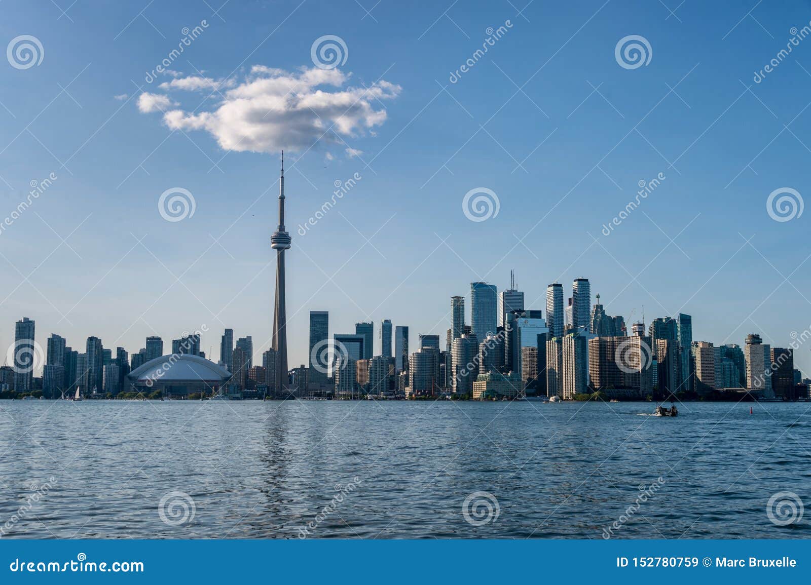 Toronto Skyline in Summer from Toronto Islands. 2019 Editorial Stock ...
