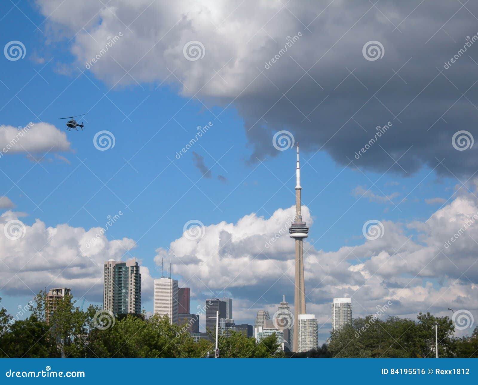 Toronto Skyline in the Summer Editorial Photo - Image of skyline ...
