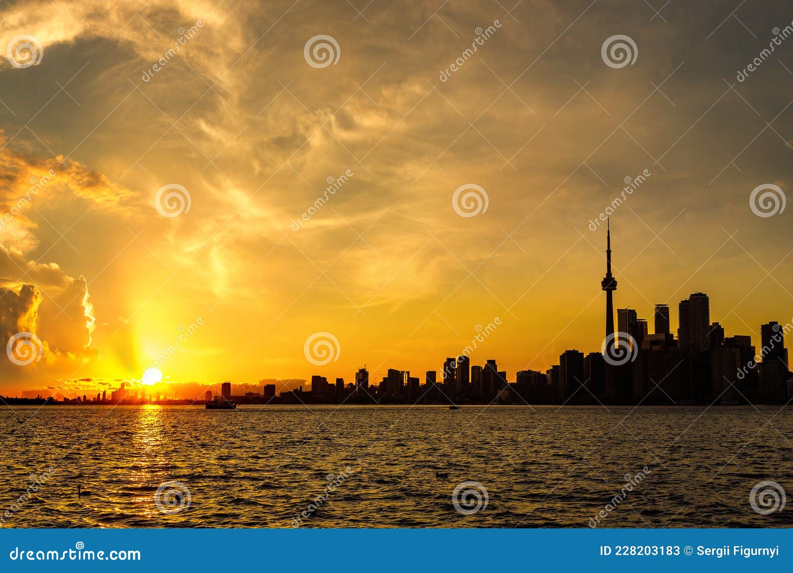 Toronto Skyline at Sunset, Canada Stock Image - Image of famous ...