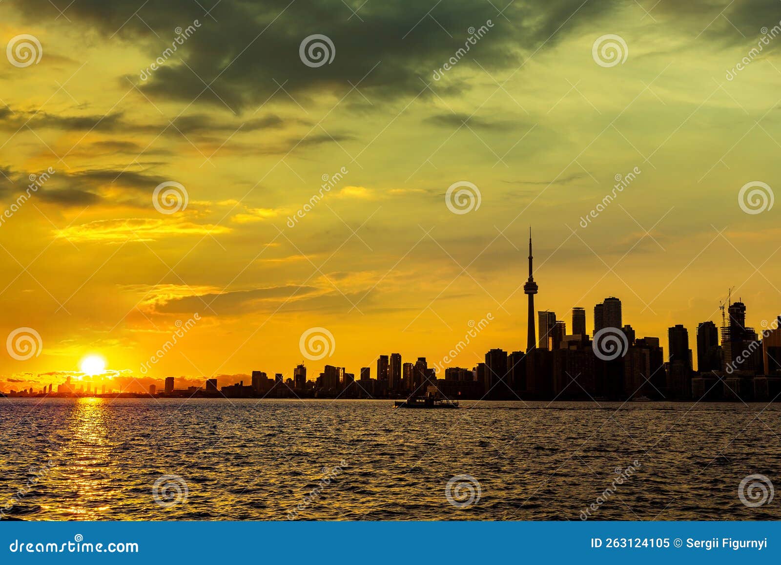 Toronto Skyline at Sunset, Canada Stock Image - Image of cityscape ...
