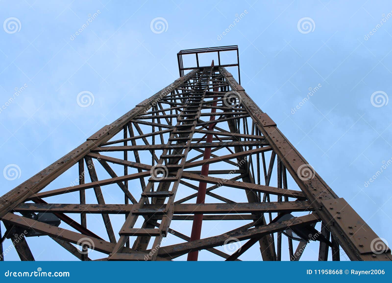 Torre de la perforación foto de archivo. Imagen de taladro - 11958668