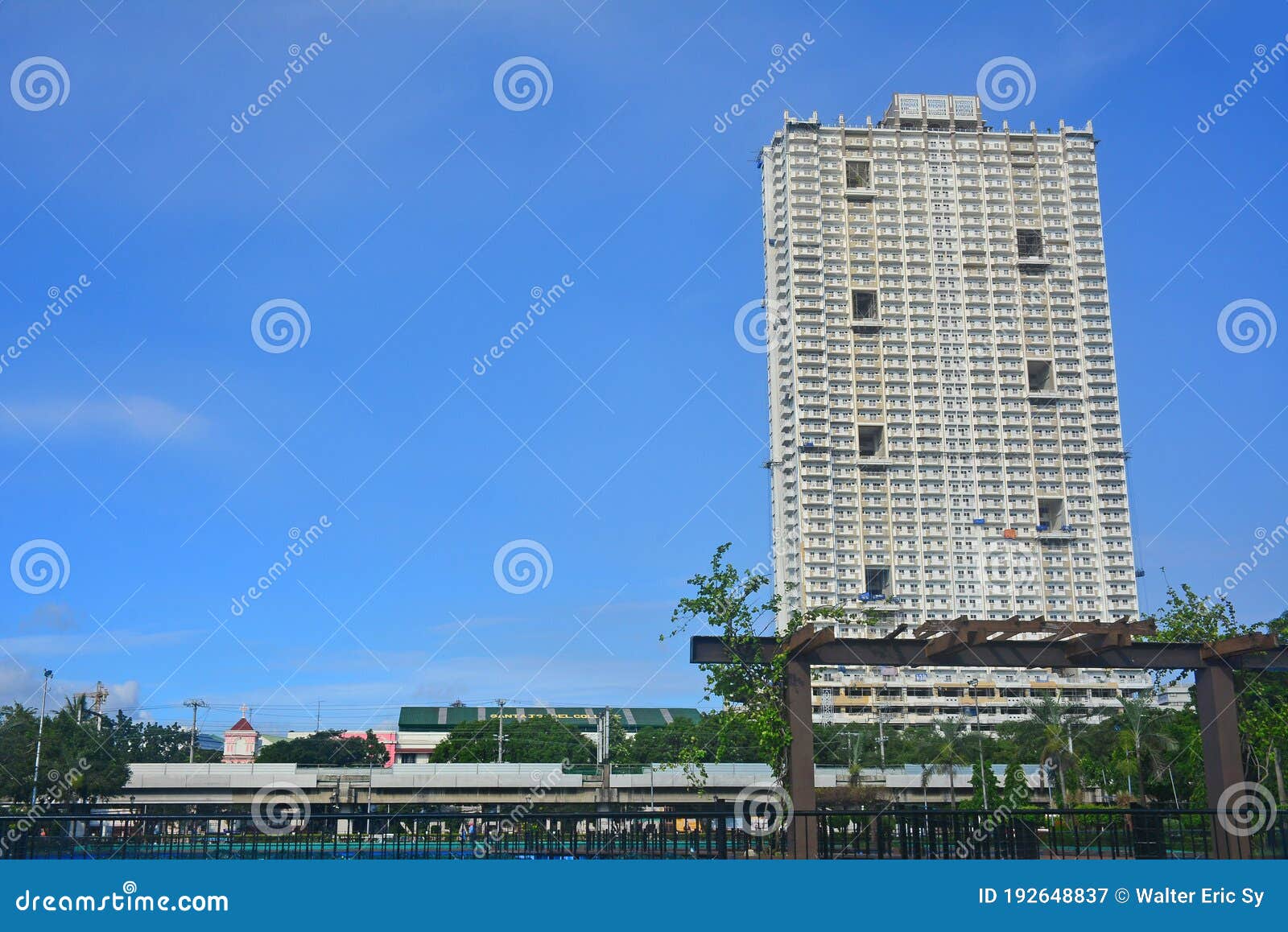 Torre De Manila Condominium Facade in Manila, Philippines Editorial ...