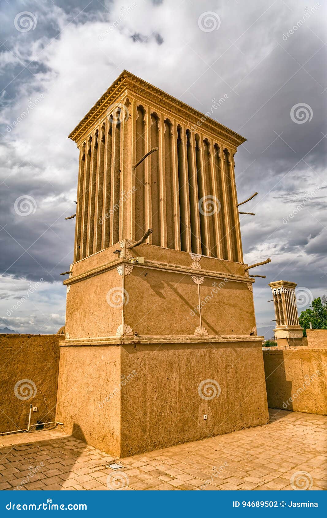 Torre De Windcatcher En Yazd Foto de archivo - Imagen de mundo ...