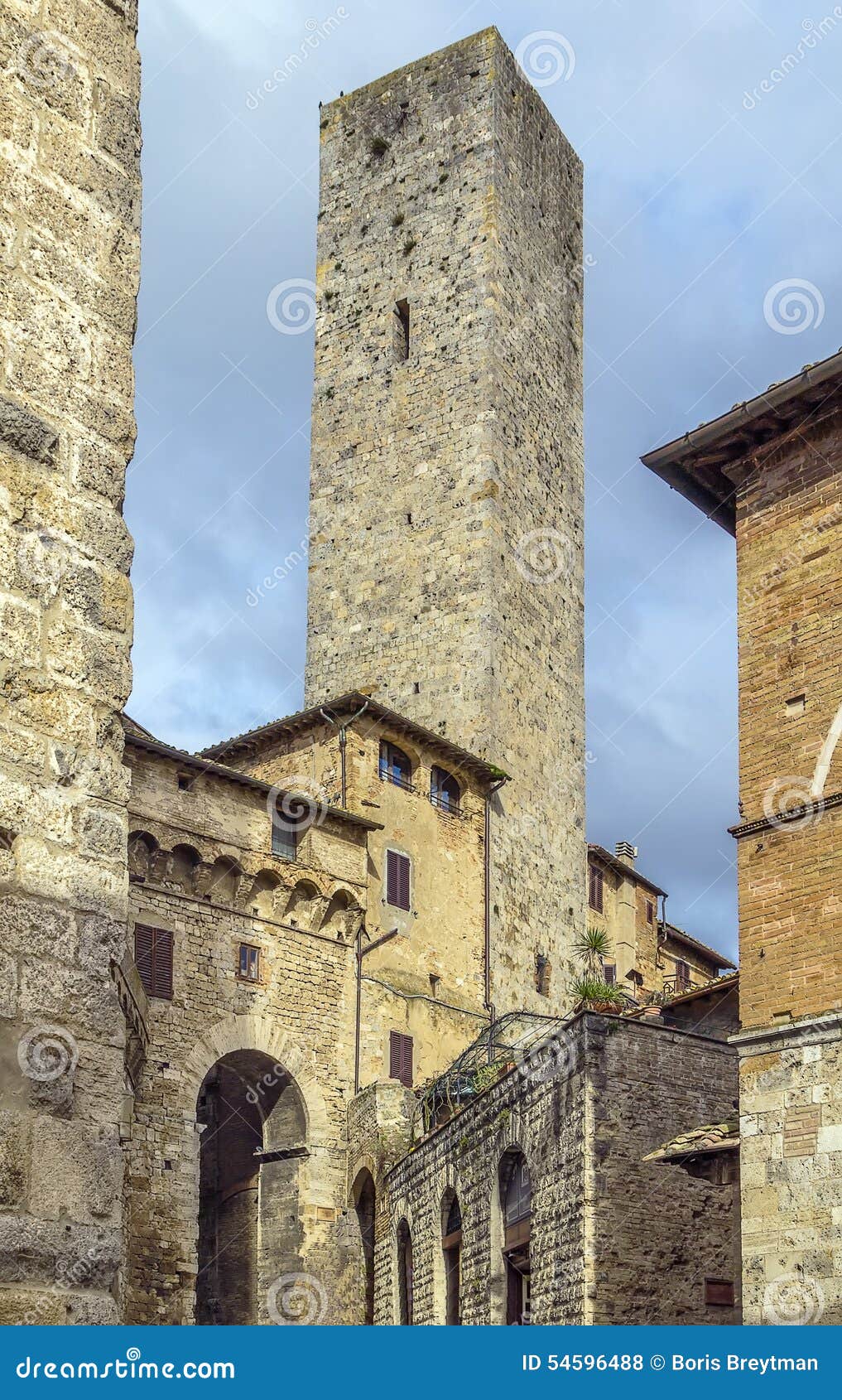 Torre Dei Becci, San Gimignano, Italy Stock Photo - Image of tower ...