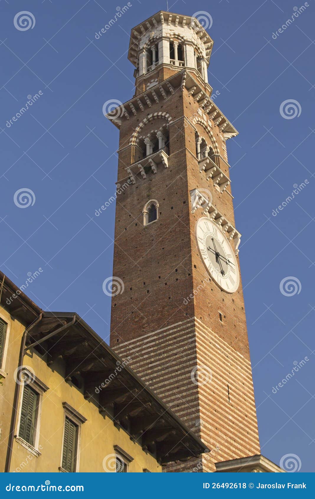 Torre Dei Lamberti (Verona, Italy) Stock Photo - Image of historic ...