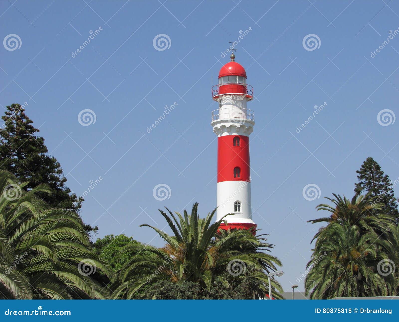 Torre del faro fotografia stock. Immagine di alberi, torretta - 80875818