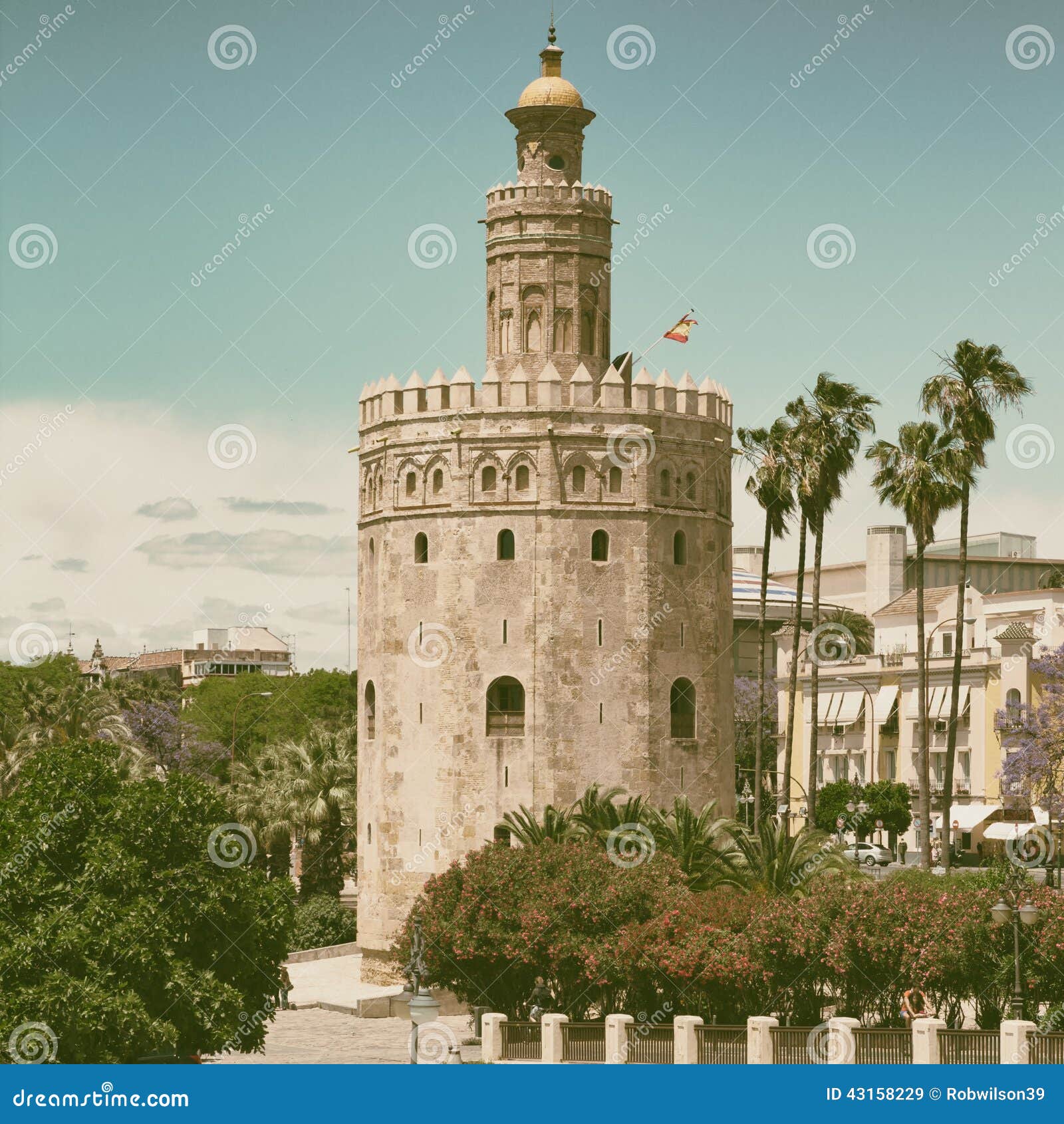 Torre del Oro image stock. Image du défensif, tour, structure - 43158229
