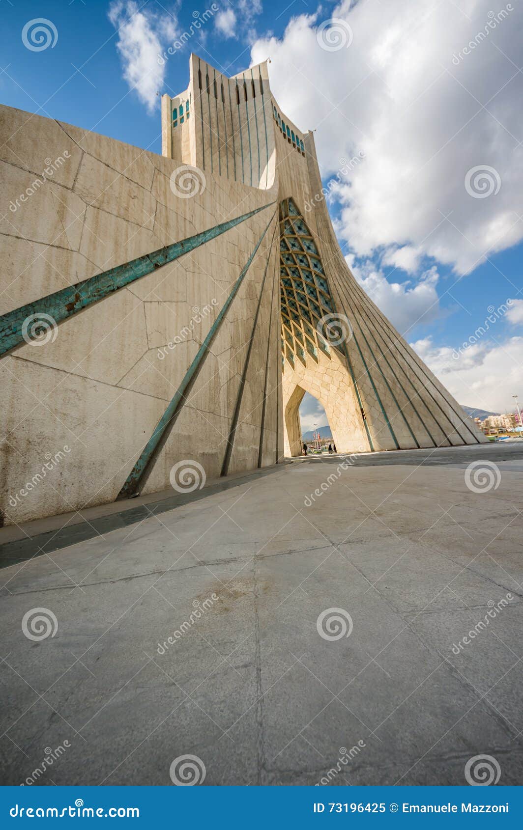 Torre Di Azadi a Teheran, Iran Immagine Stock - Immagine di islamico ...