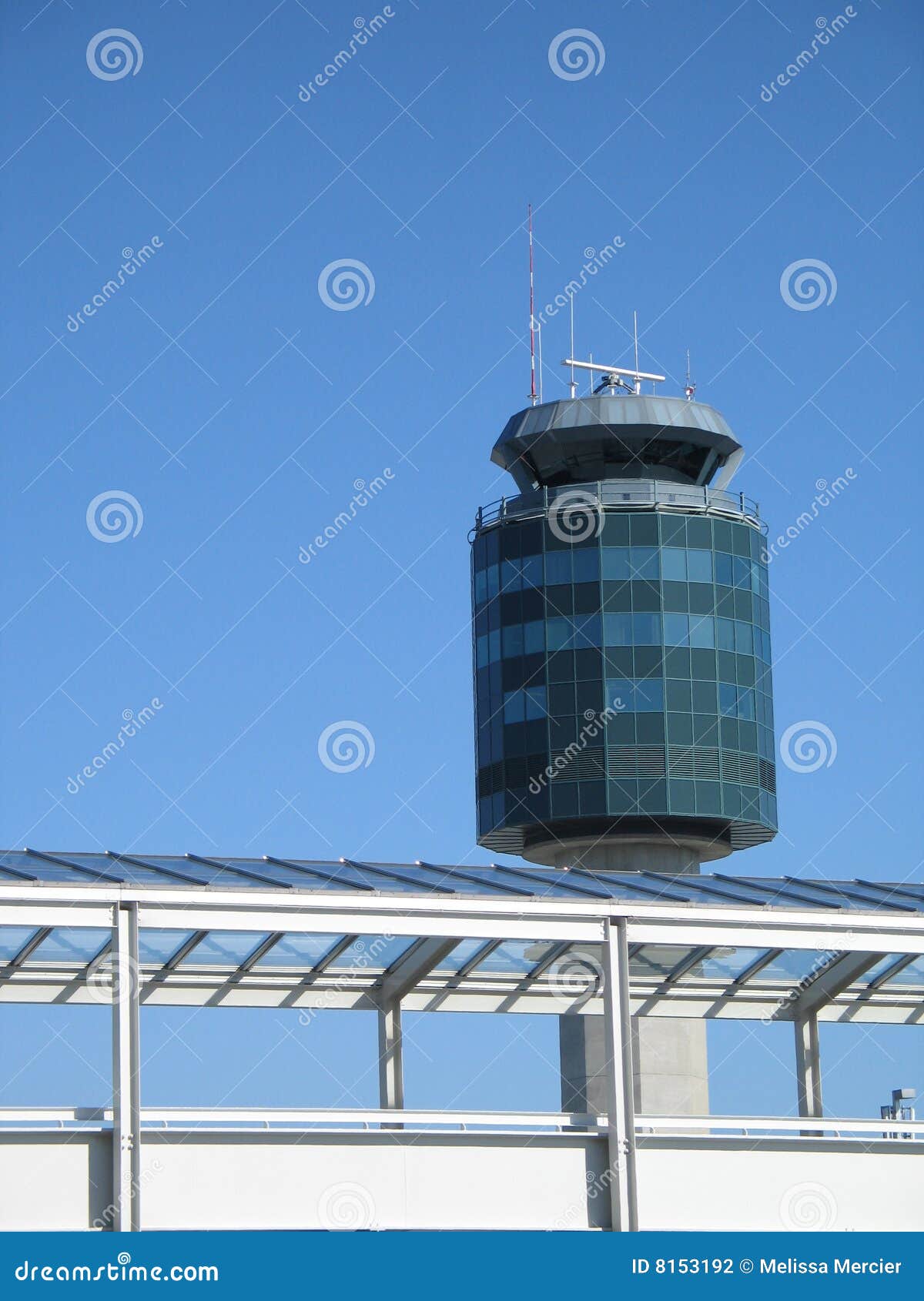 Torre Di Controllo Di Traffico Fotografia Stock - Immagine di aria ...