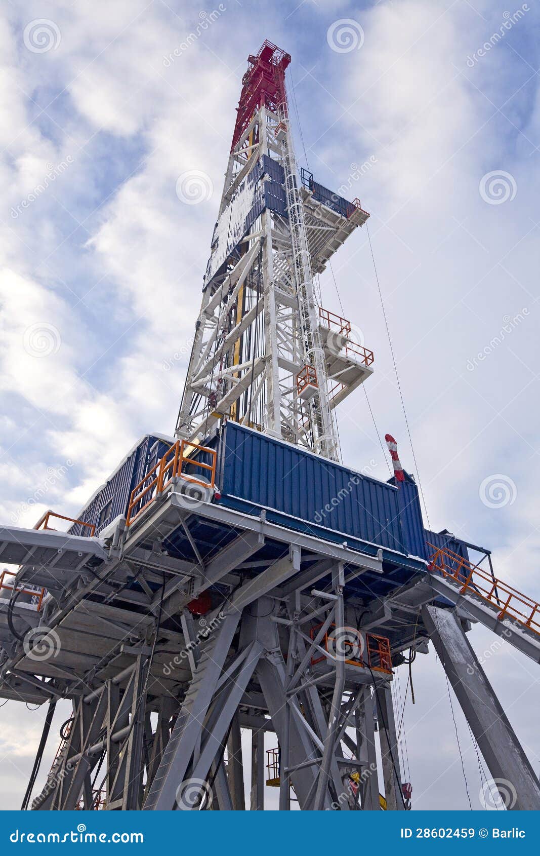 Torre di perforazione immagine stock. Immagine di geotermico - 28602459