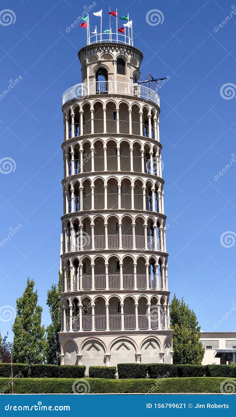 Torre Inclinada De Niles #2 Foto editorial - Imagen de pisa, parque ...