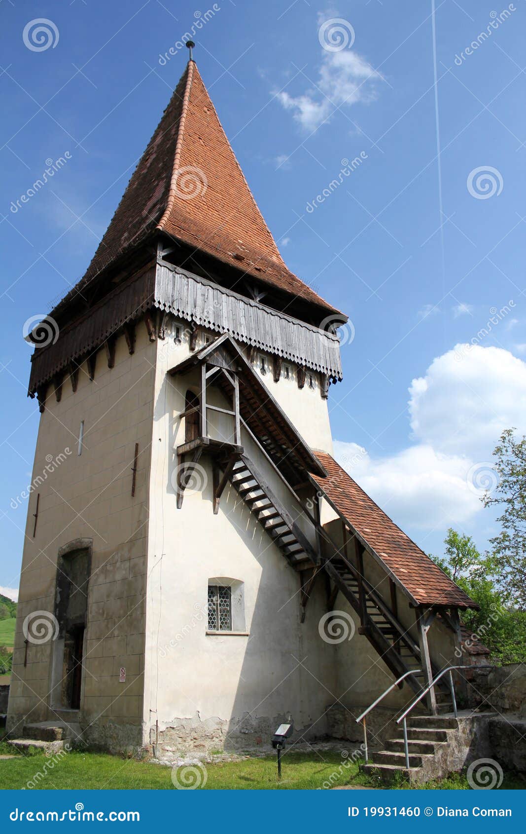 Torre medieval del reloj foto de archivo. Imagen de medieval - 19931460