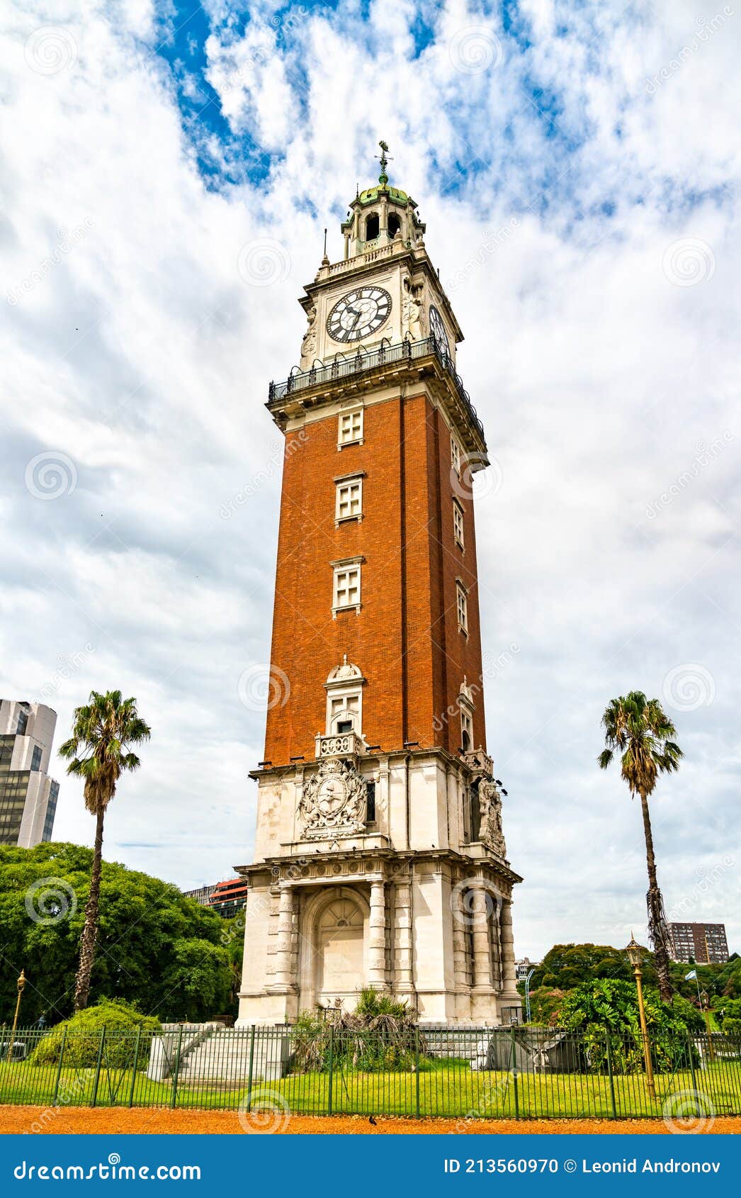 Torre Monumental Monumental Tower And Before 1982 Torre De Los Ingleses ...