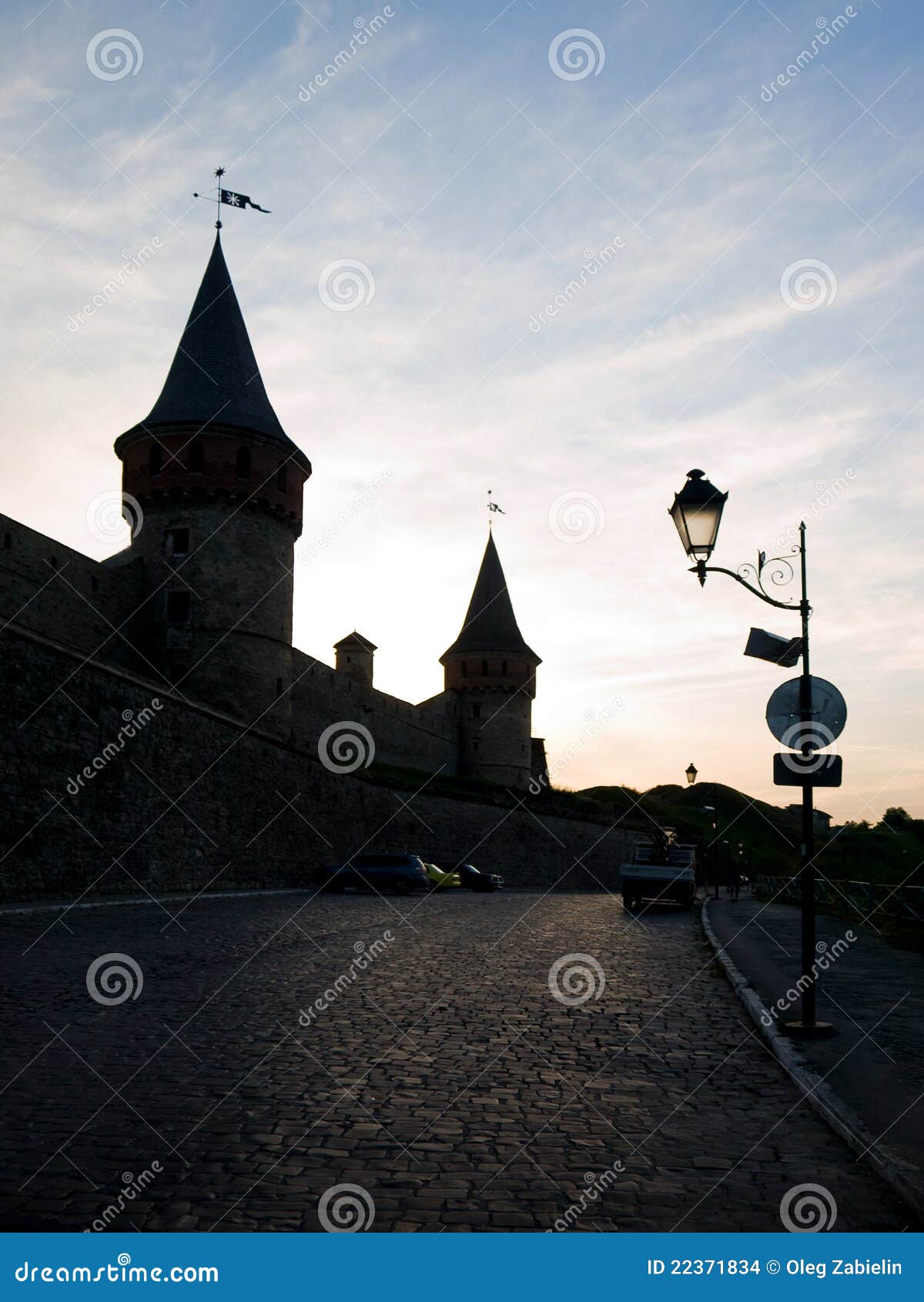 Torres del castillo viejo foto de archivo. Imagen de asta - 22371834