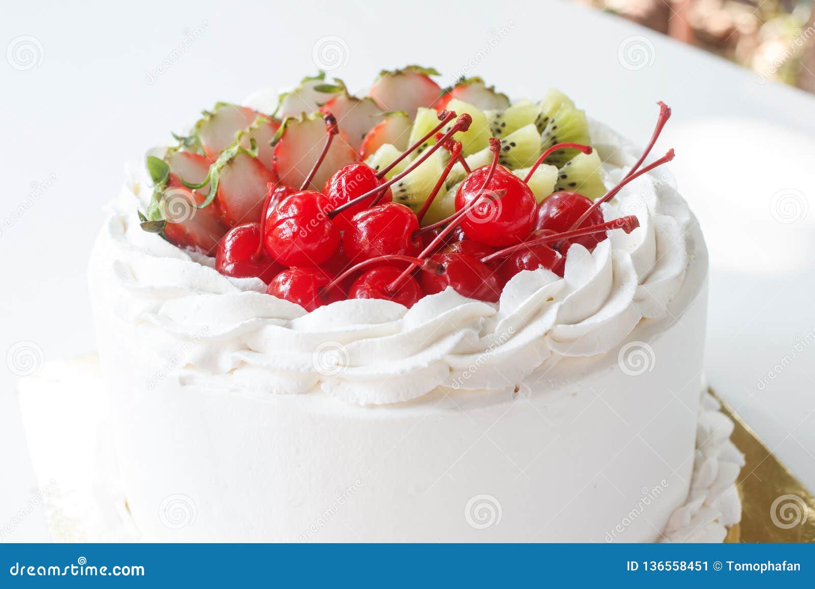 Torta De La Fruta De La Mezcla Imagen de archivo - Imagen de fresa ...