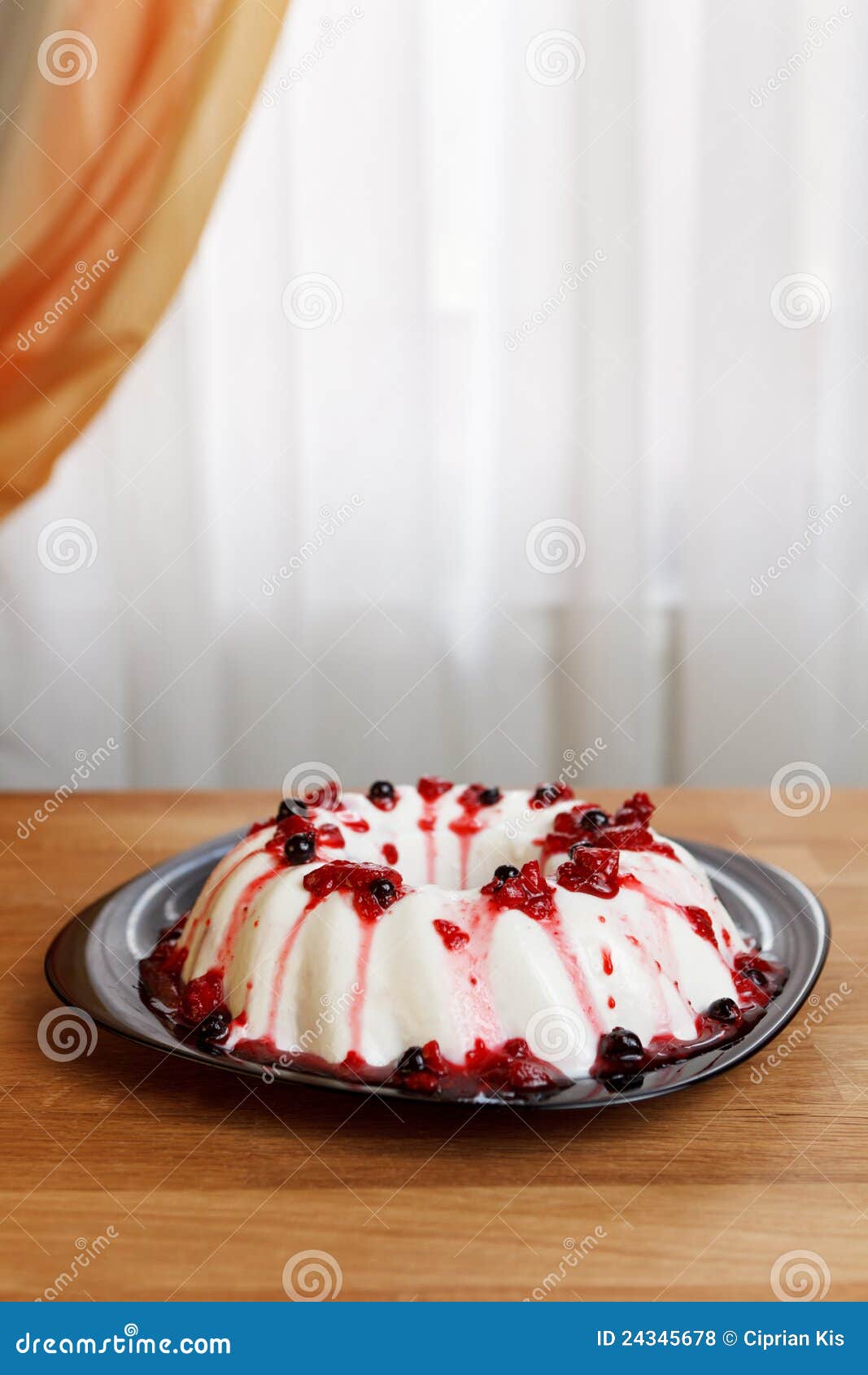 Torta De La Jalea De La Cereza Foto de archivo - Imagen de pasteles ...