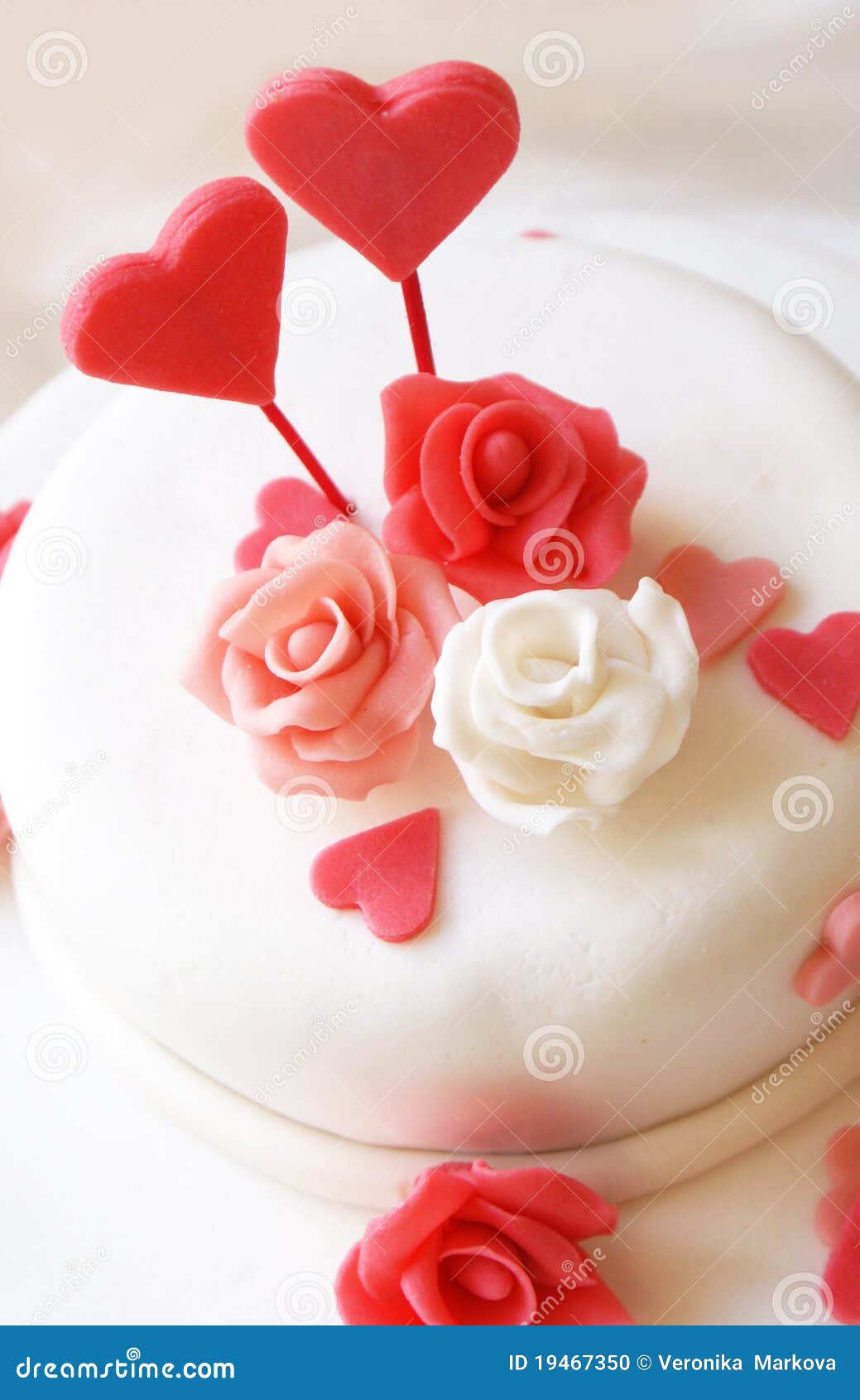 Torta del amor foto de archivo. Imagen de galleta, helada - 19467350