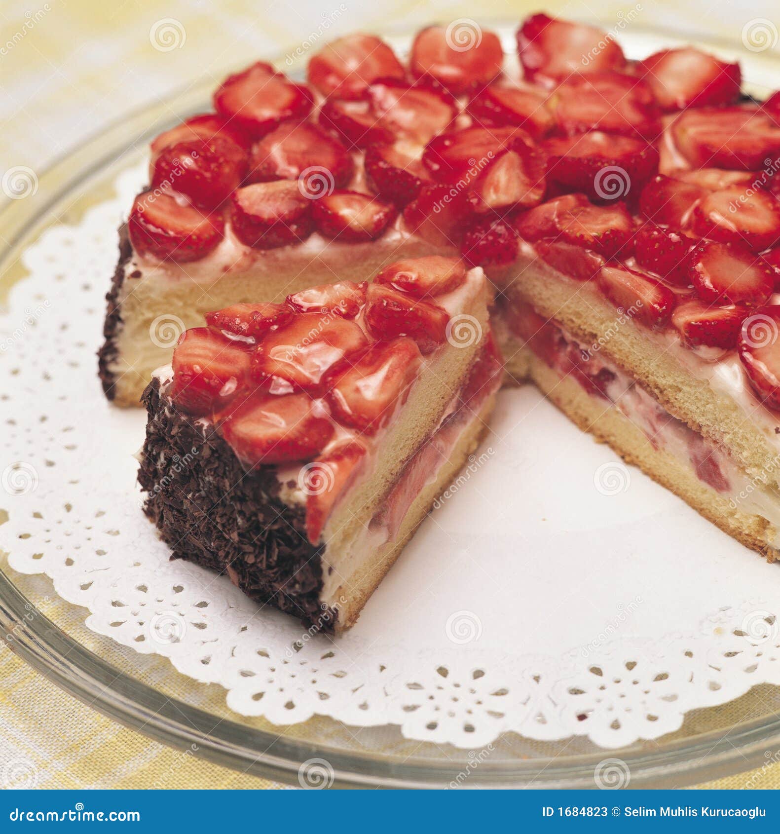 Torta della fragola immagine stock. Immagine di saporito - 1684823