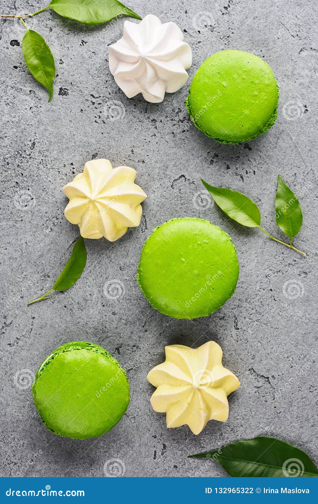 Torta Dulce Francesa Colorida Del Postre De Los Macarrones Foto de ... Torta Dulce Francesa Colorida Del Postre De Los Macarrones Foto de ...