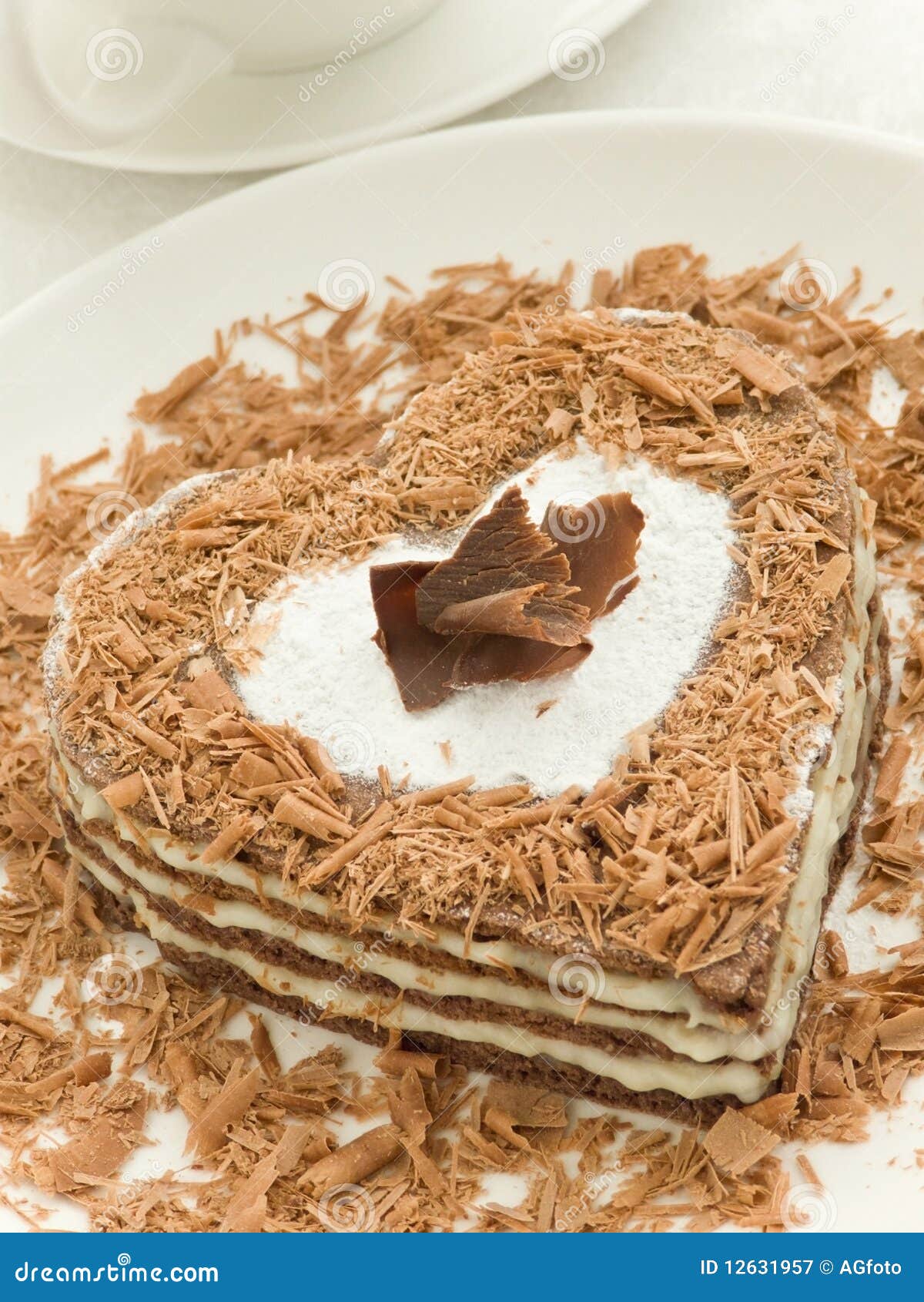 Torta en forma de corazón imagen de archivo. Imagen de convite - 12631957