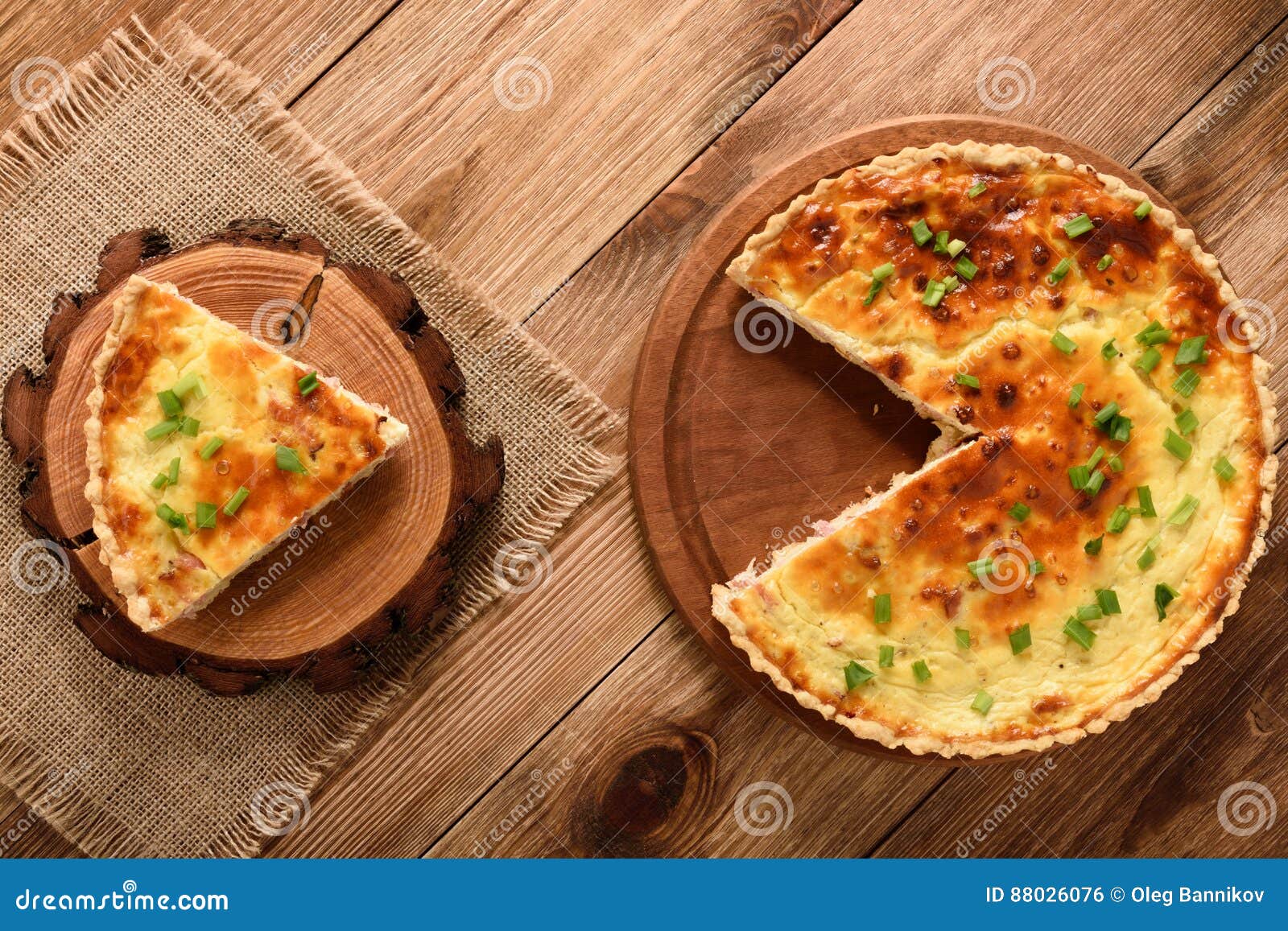 Torta Francesa Tradicional Com Bacon E Queijo - Quiche Lorena Foto de ...