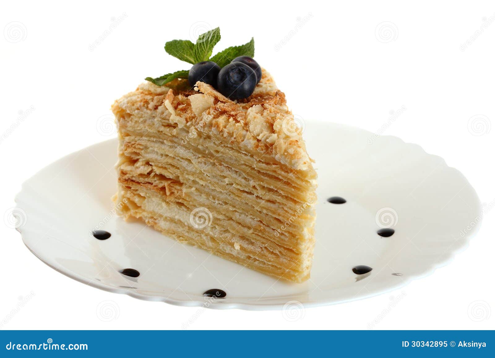Torta Napoleon En Una Placa Aislada Imagen de archivo - Imagen de placa ...