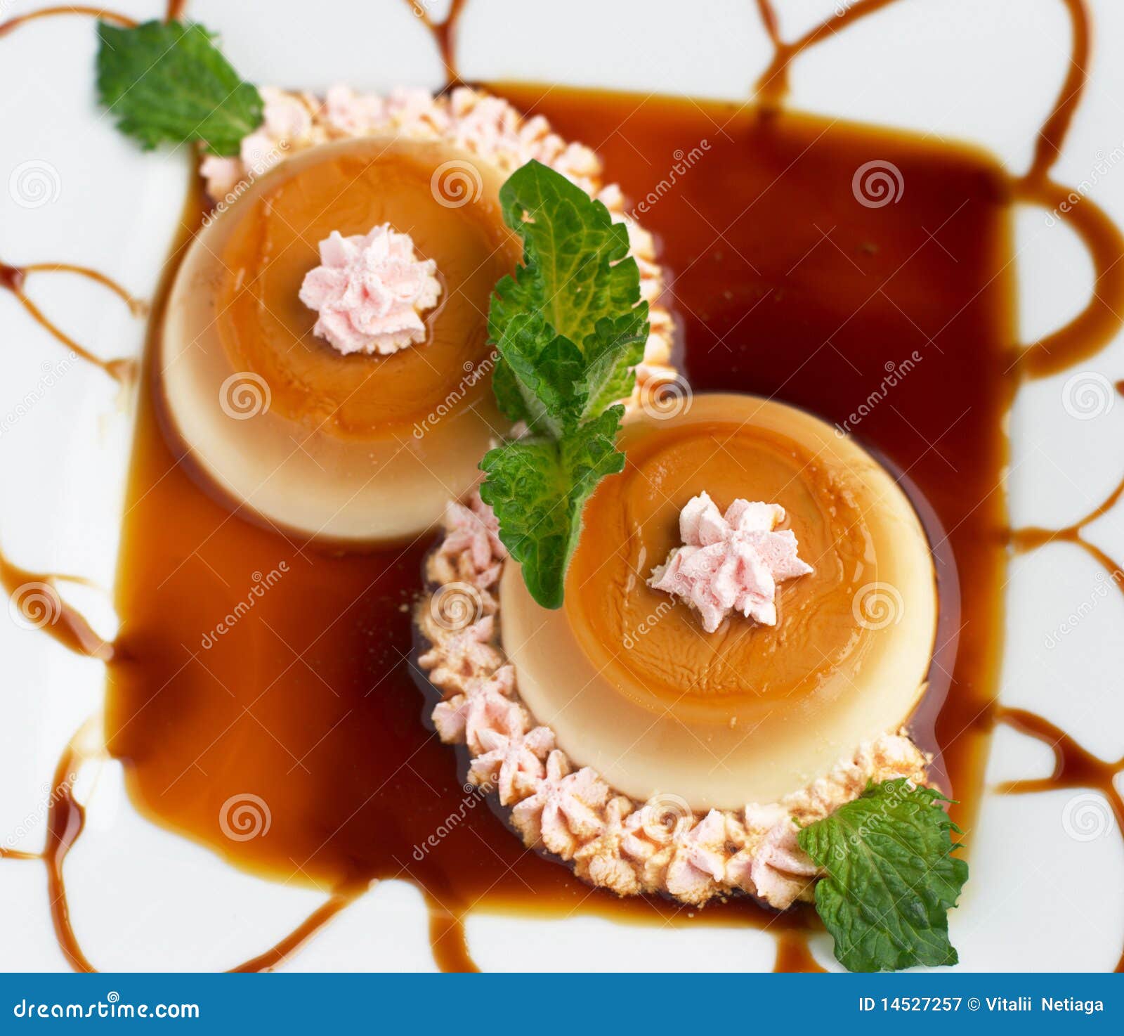 Tortas imagen de archivo. Imagen de cheesecake, graham - 14527257