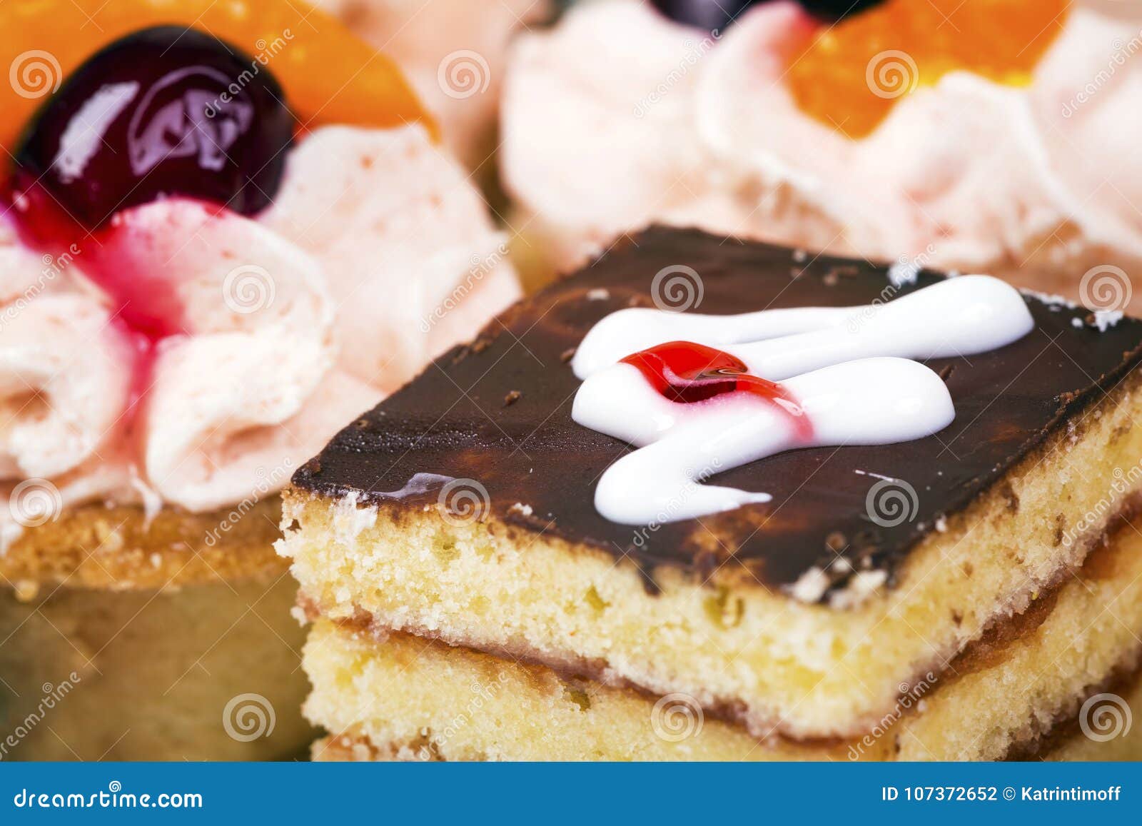 Tortas Deliciosas Del Postre Foto de archivo - Imagen de bocado, postre ...