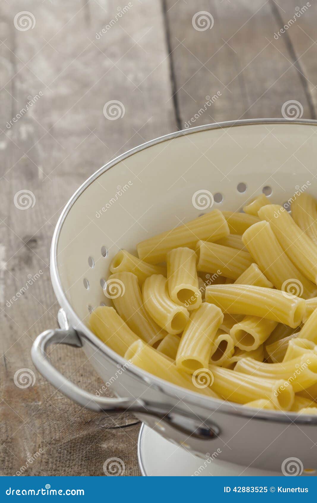 Tortiglioni Pasta in a Sieve Stock Image - Image of diet, restaurant ...