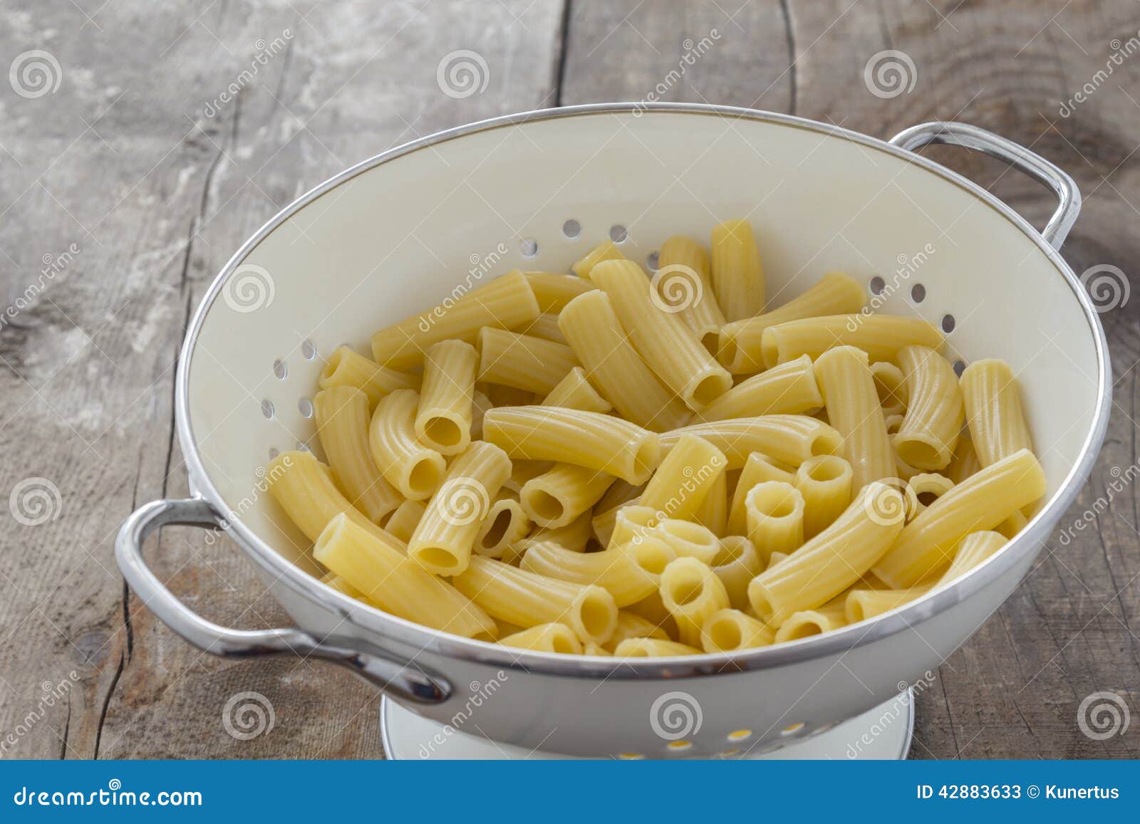Tortiglioni Pasta in a Sieve Stock Image - Image of sieve, kitchen ...