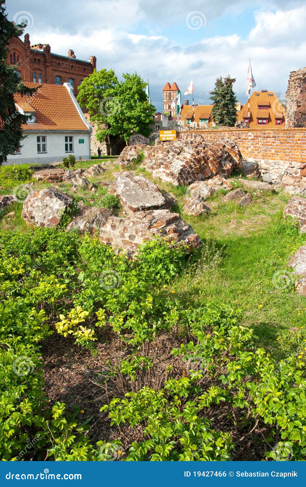 Torum, rovine del castello fotografia stock. Immagine di smalto - 19427466