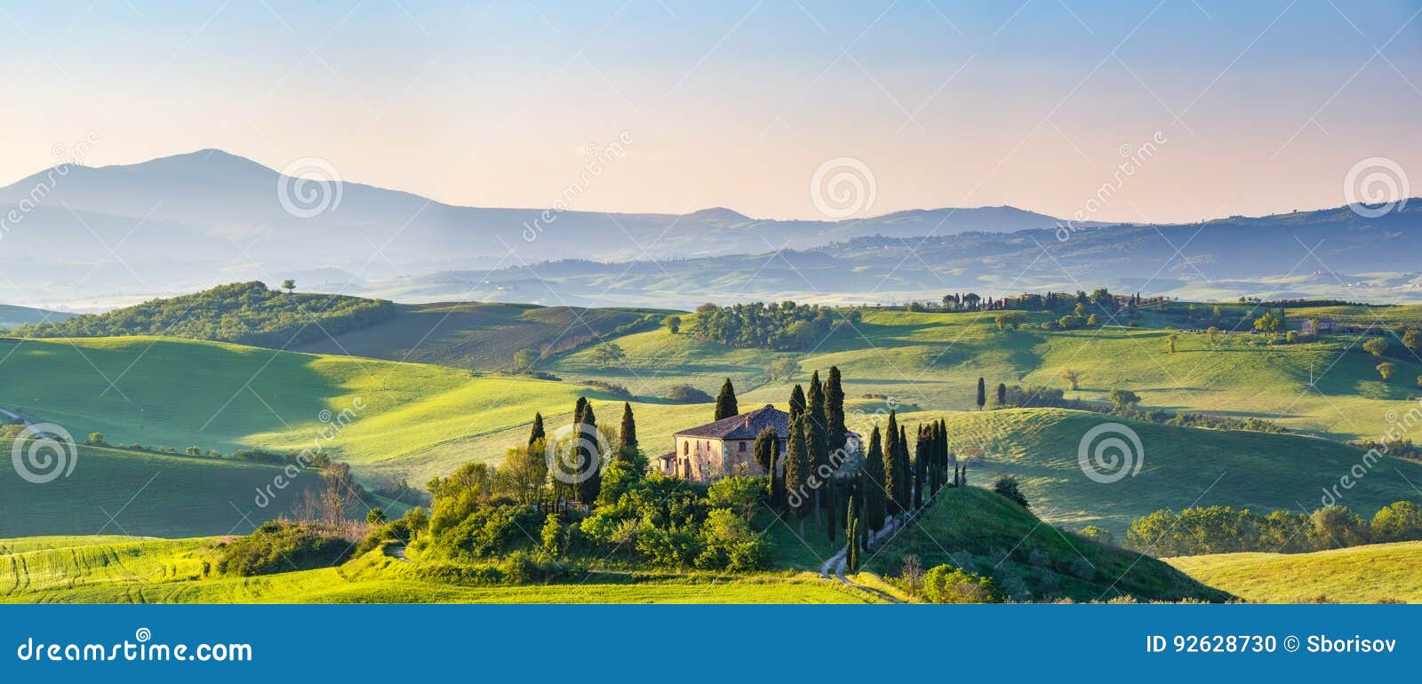 Toscana en la primavera foto de archivo. Imagen de misterioso - 92628730