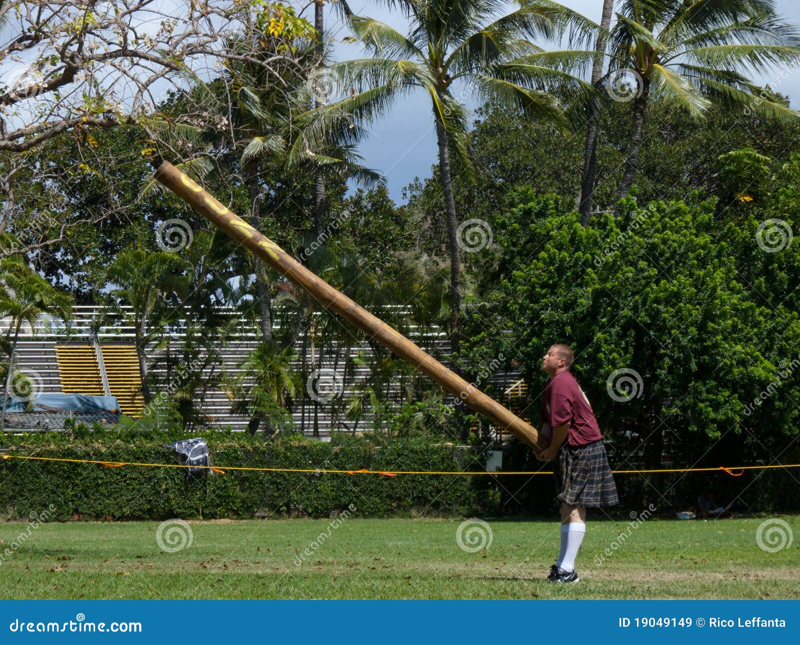 Tossing The Caber Discipline At Scottish Highland Games Editorial Photo ...