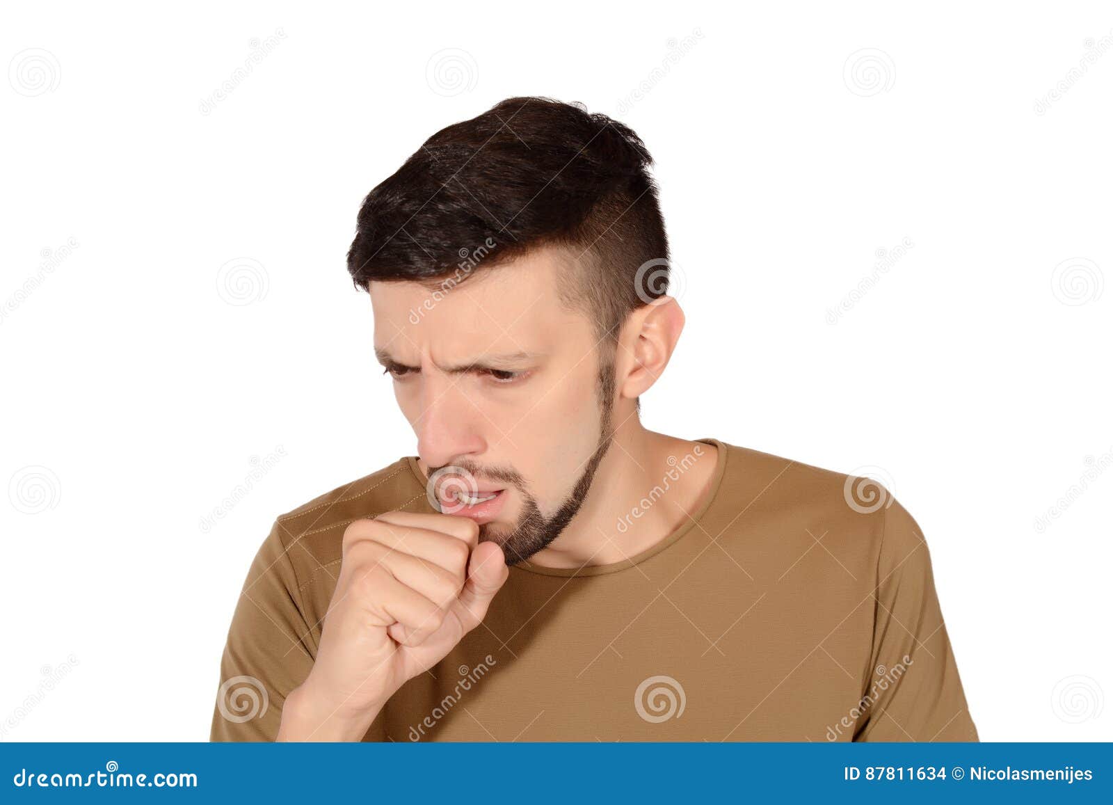 Tossir do homem novo foto de stock. Imagem de povos, pneumonia - 87811634