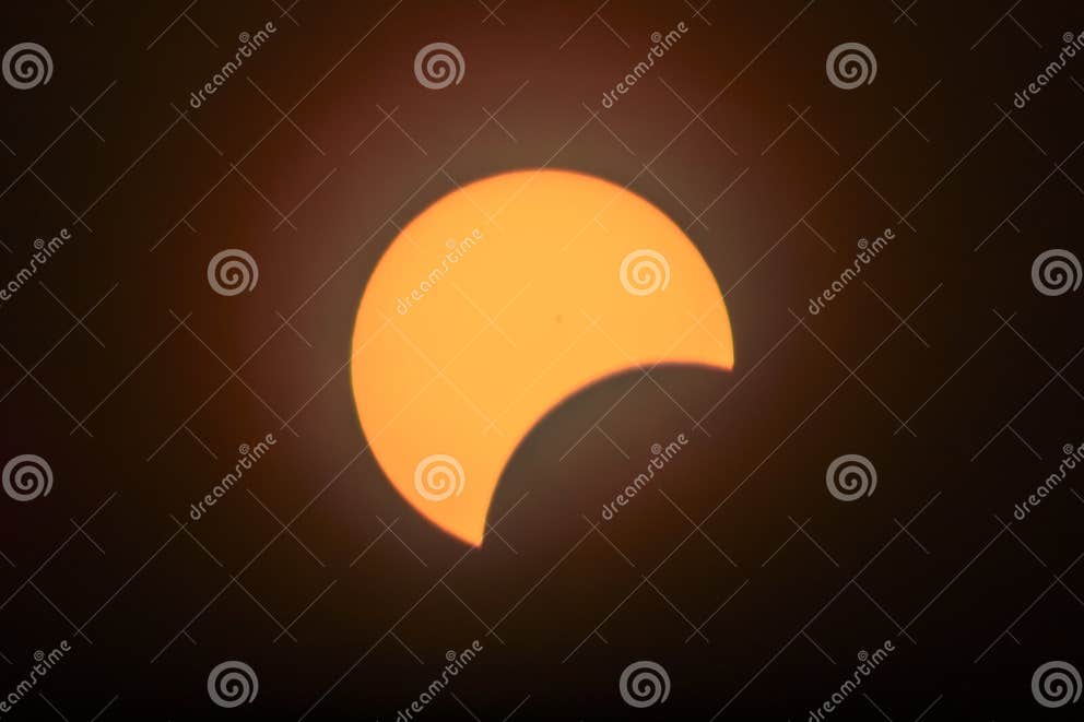 Total Solar Eclipse Crescendo in Spiceland, Fiery Glow and Dark Moon ... Total Solar Eclipse Crescendo in Spiceland, Fiery Glow and Dark Moon ...