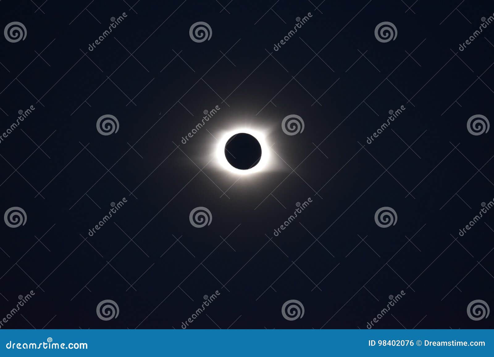 Total Solar Eclipse at Full Totality Stock Photo - Image of dark, halo ...