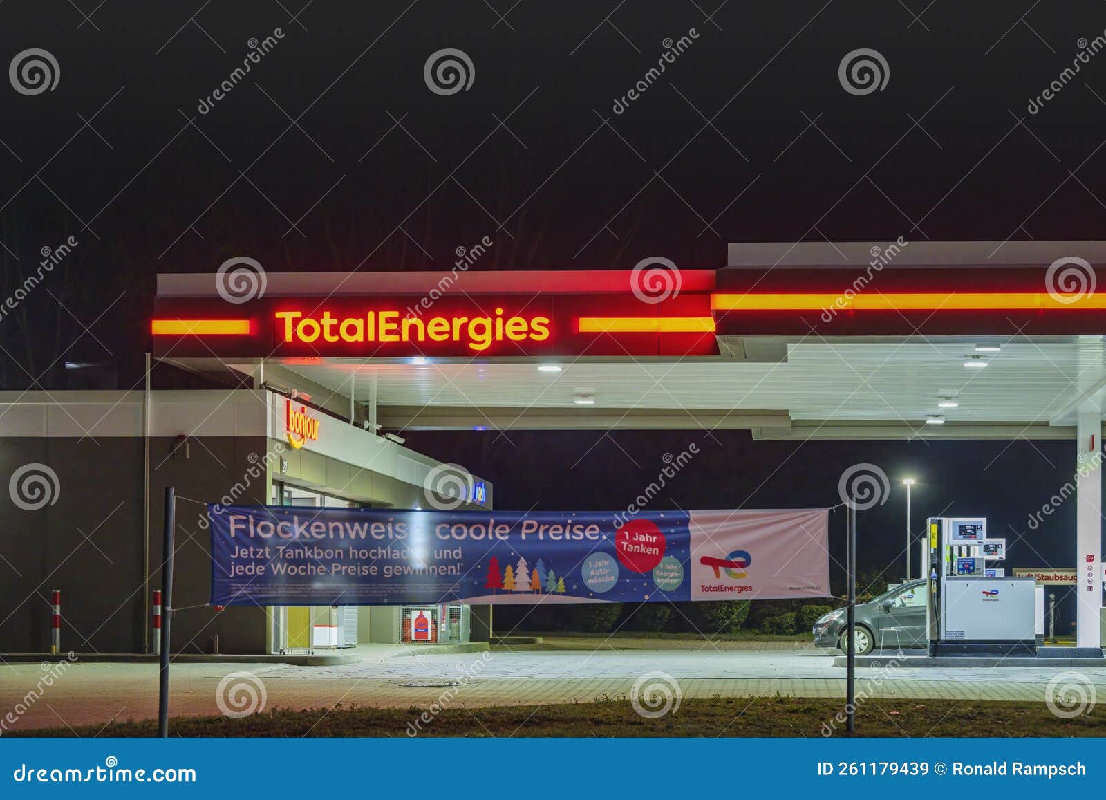A TotalEnergies Gas Station at Night Editorial Stock Image - Image of ...