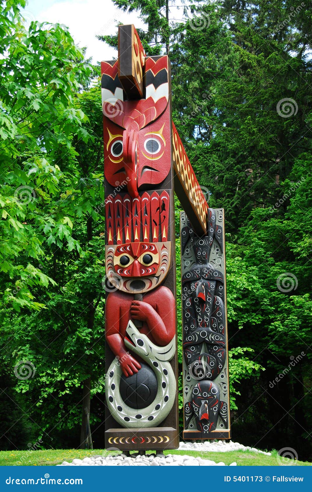 Totem poles stock image. Image of native, arts, festive - 5401173