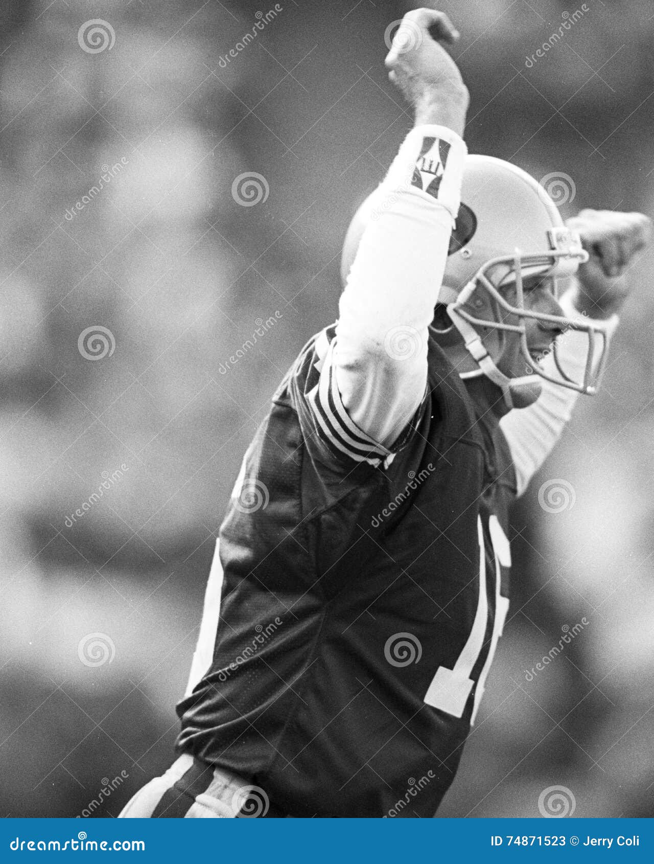 Touchdown 49ers, Joe Montana Photo stock éditorial - Image du sports ...