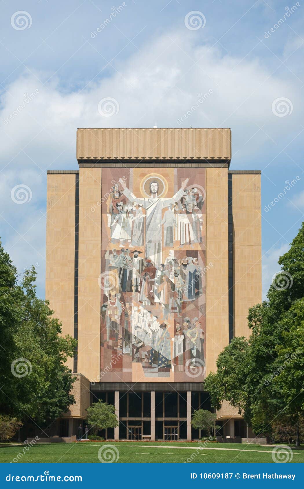 Touchdown Jesus editorial photography. Image of education - 10609187
