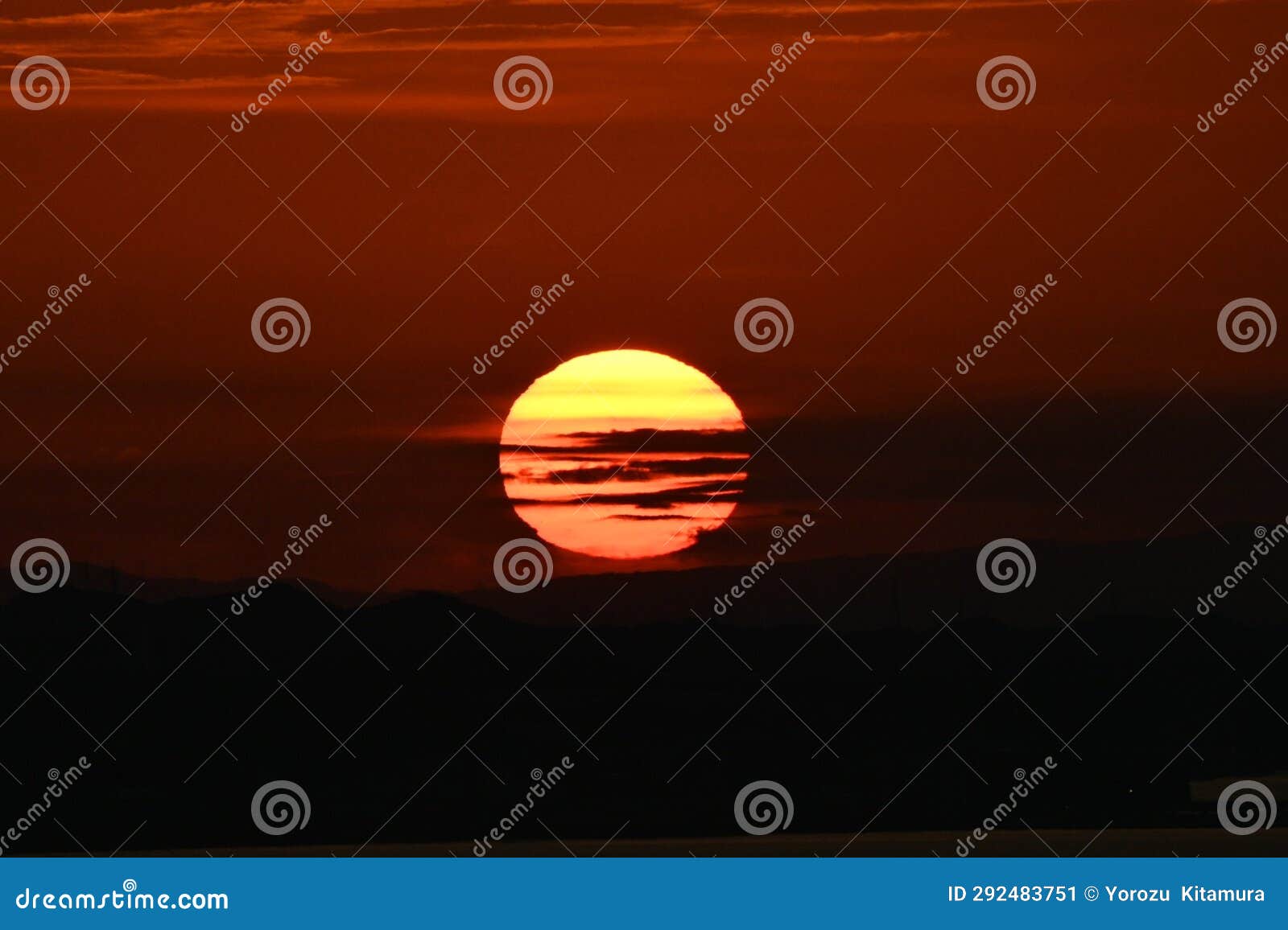 A Touching Moment of Sunrise. Stock Image - Image of peaceful, beauty: 292483751