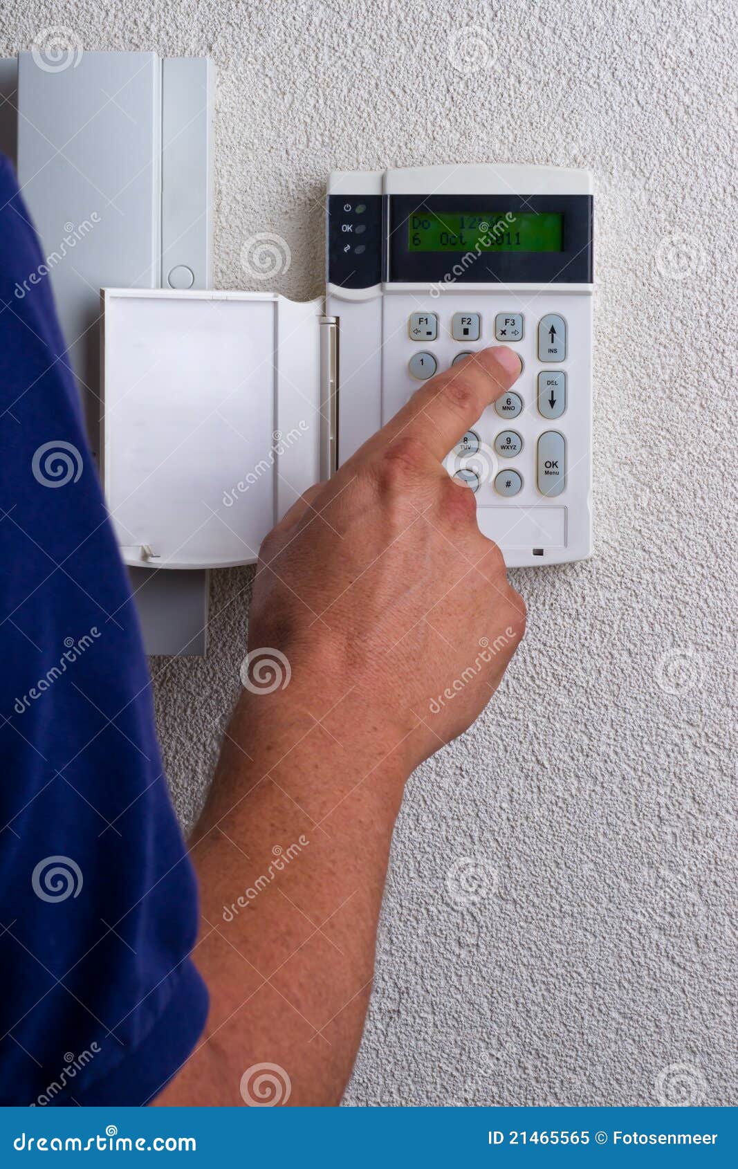 Touchpanel Om Het Alarm Te Activeren Stock Afbeelding - Image of ...